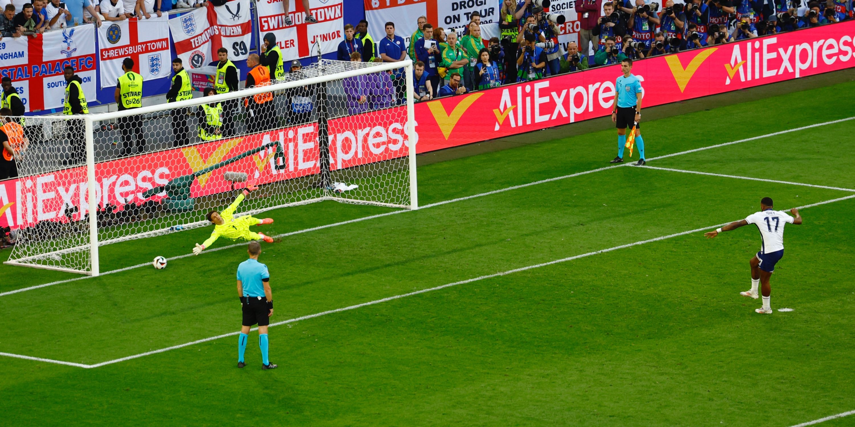 Football’s 21 Greatest Penalties of all Time Ranked