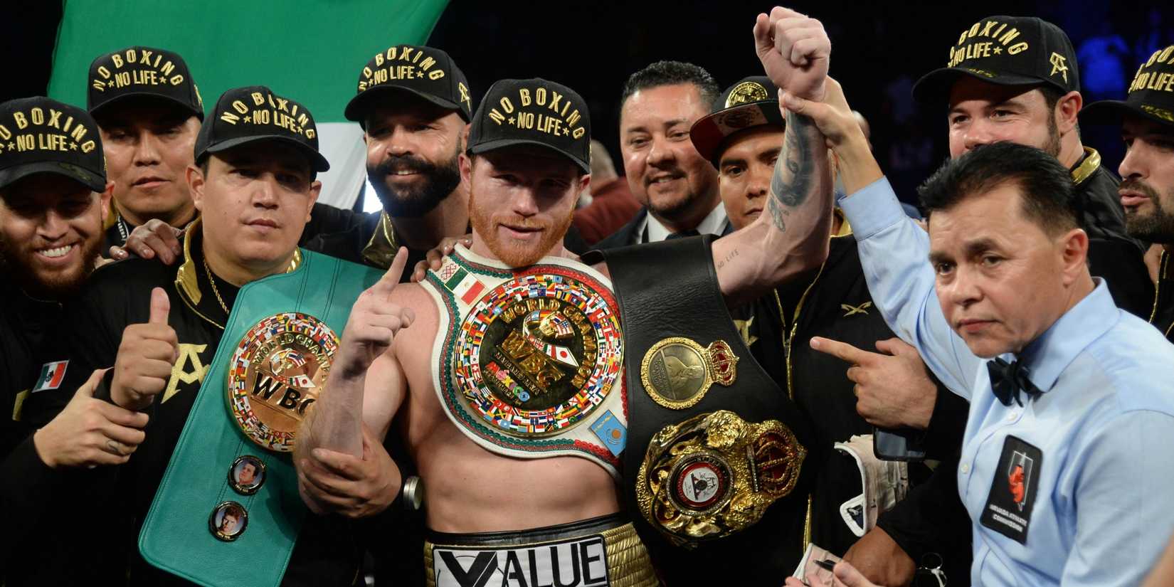 10 Toughest Boxers in History [Ranked]