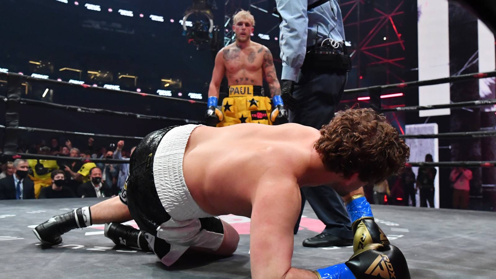 Fixed or Not? Joe Rogan Comments on Jake Paul vs Anthony Joshua Boxing ...