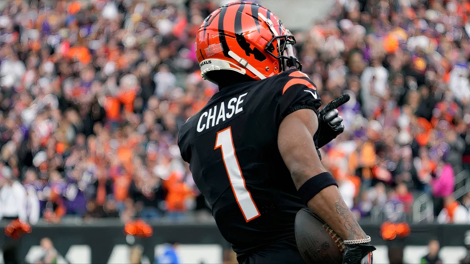 NFL Insider Expects New Deal for Bengals WR Ja'Marr Chase