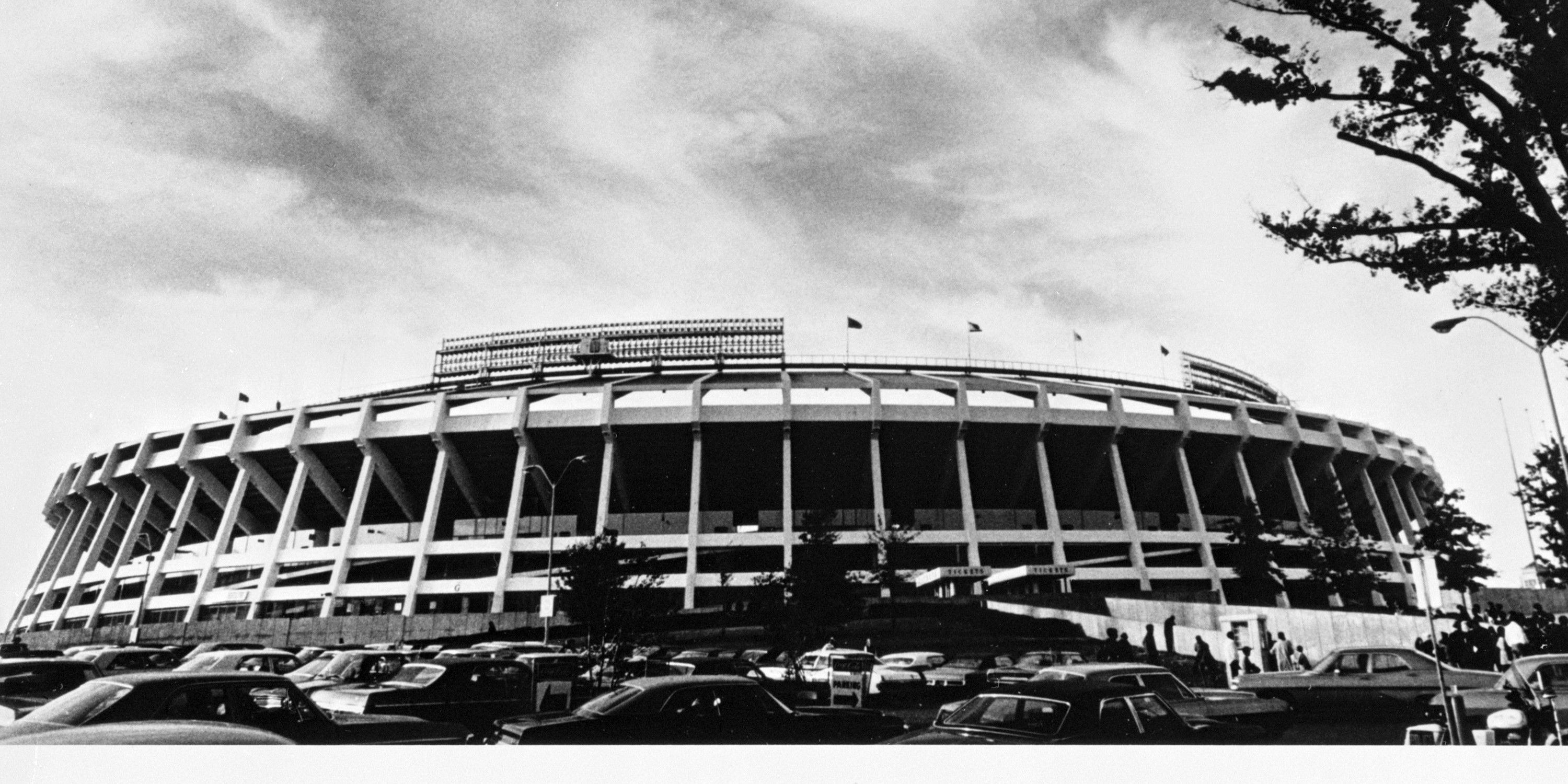 10 Old NFL Stadiums That Were Abandoned