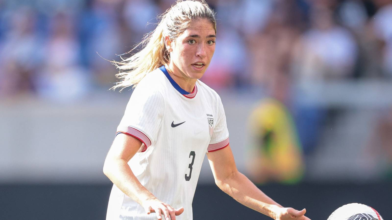 Explaining the Korbin Albert USWNT controversy: Why fans are booing her