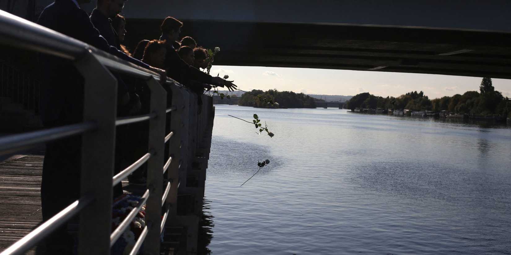 Why Olympics Team Threw Roses in River Seine During Opening Ceremony