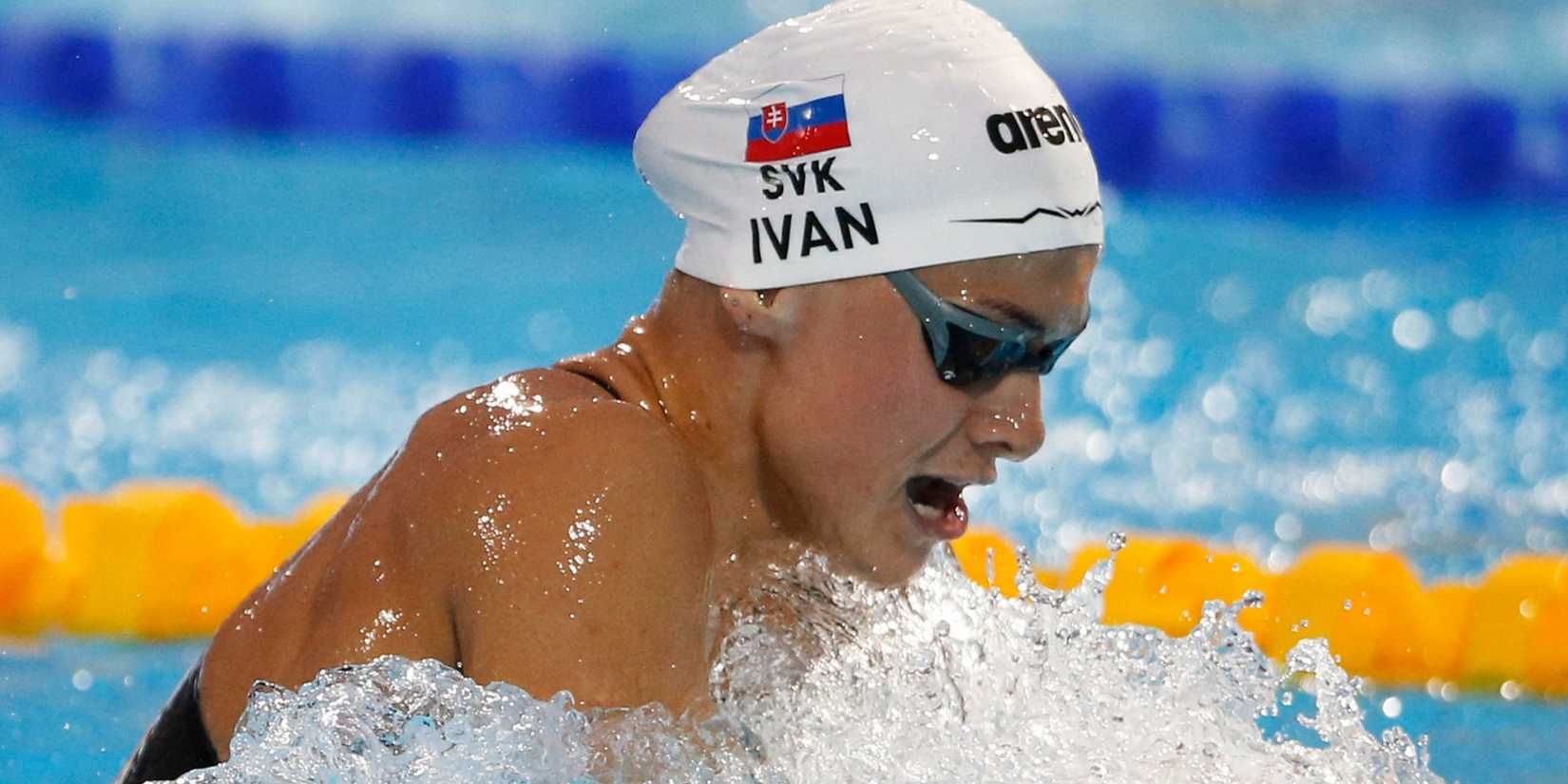 Olympic Swimmer Tamara Potocka Collapses by Pool Following Event