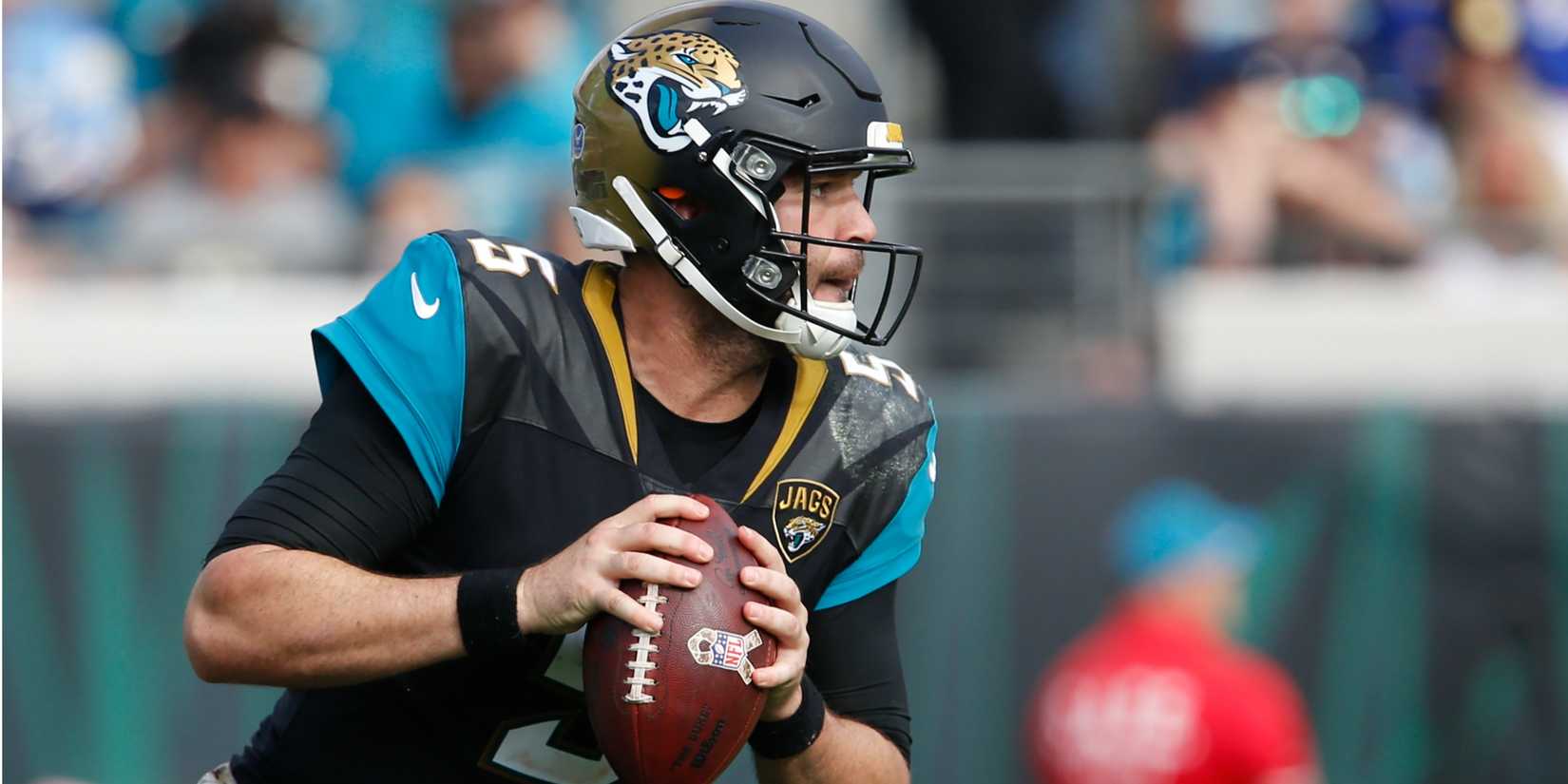 The 10 Worst NFL Helmets Ever