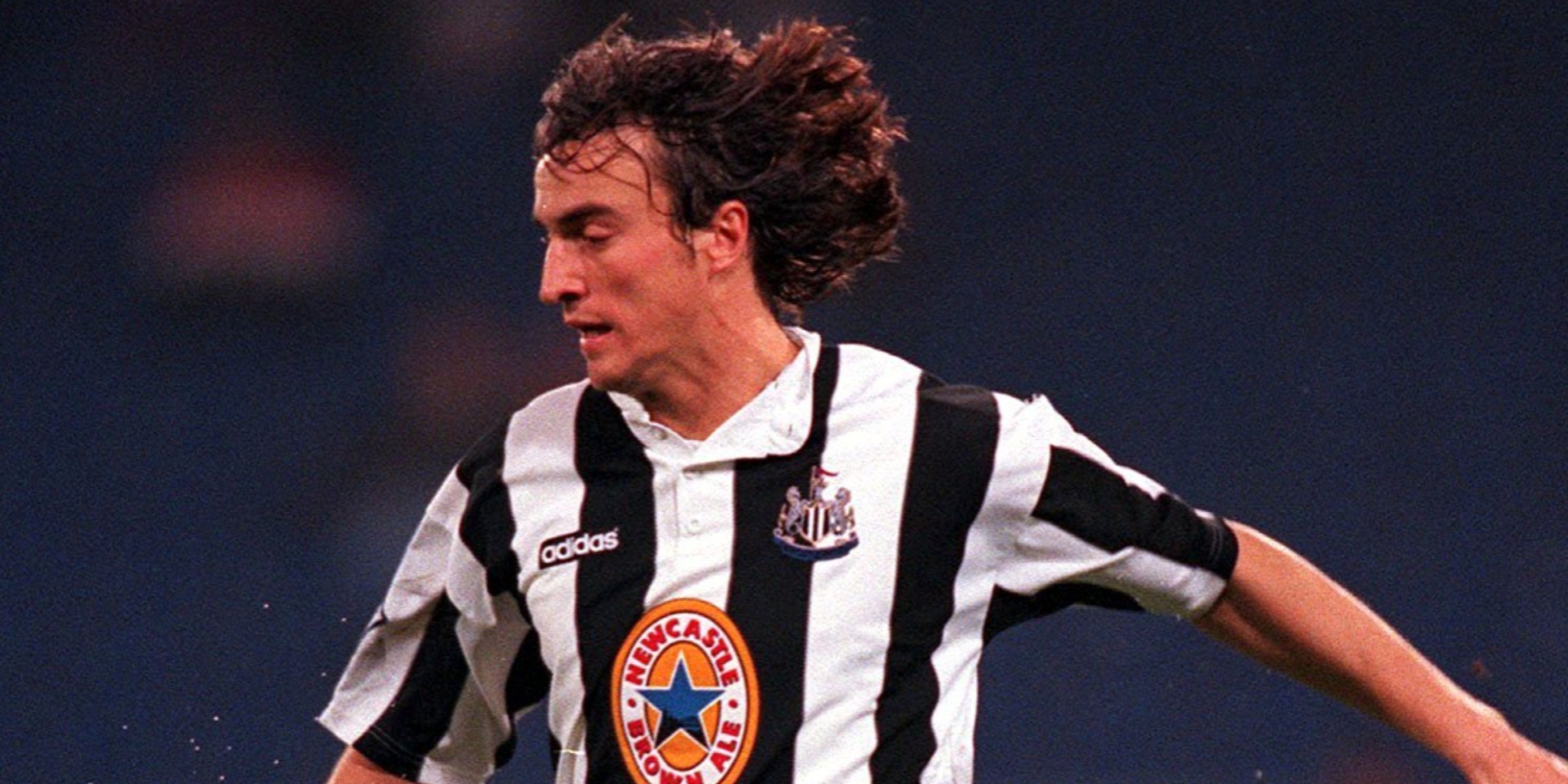 10 Greatest Left-Wingers in Premier League History [Ranked]