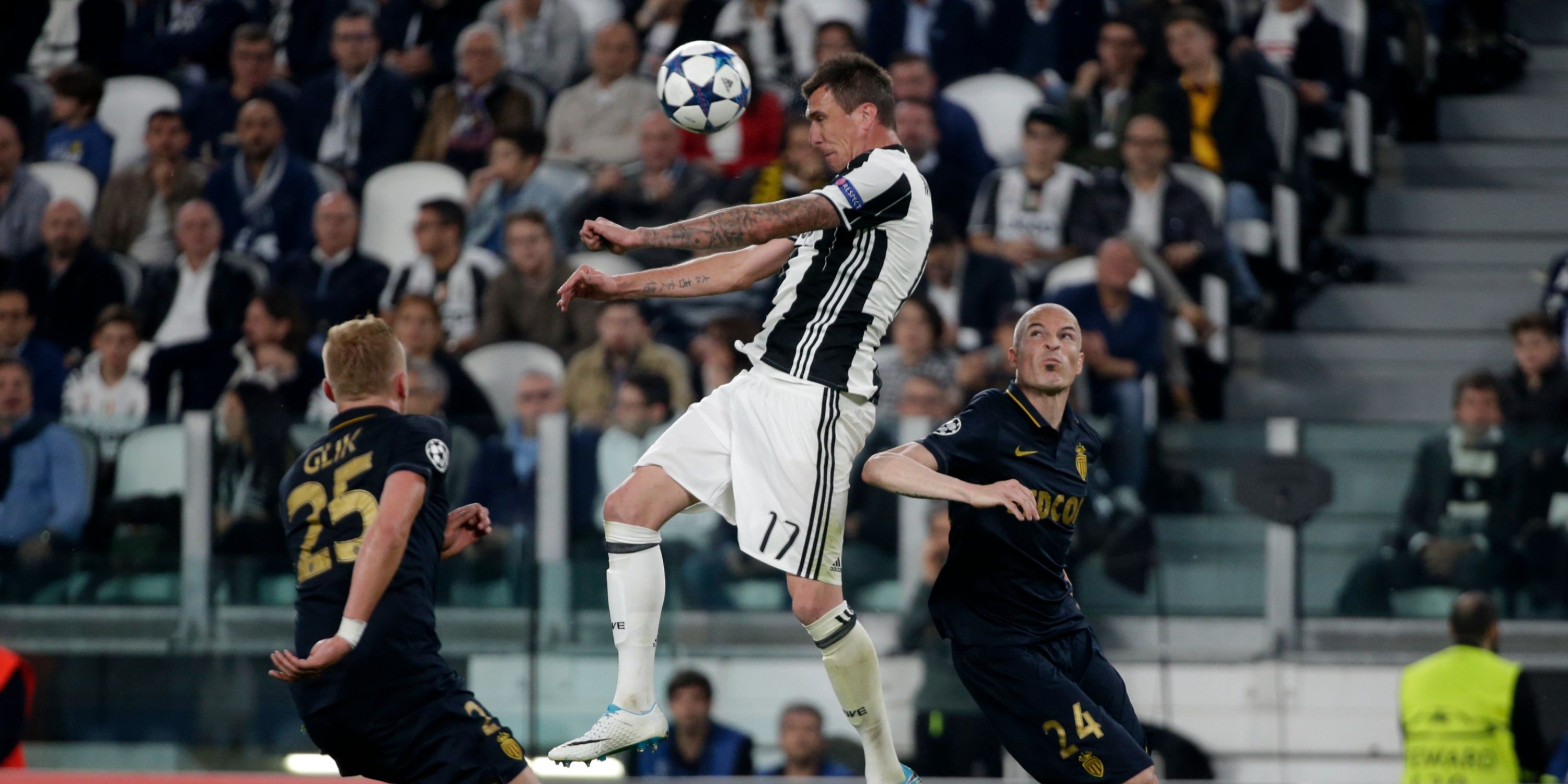 11 Greatest Target Men in Football History [Ranked]