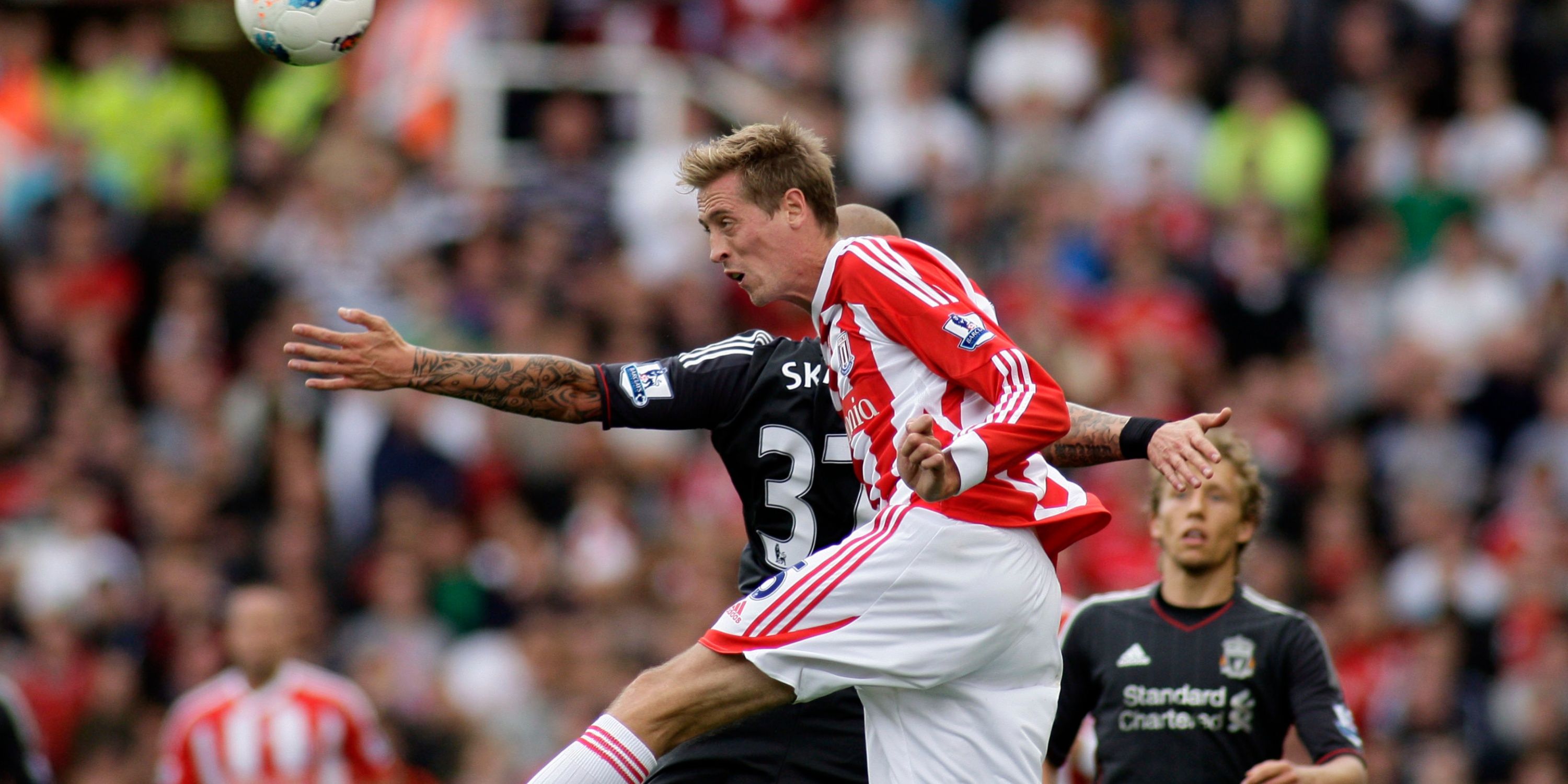 11 Greatest Target Men in Football History [Ranked]