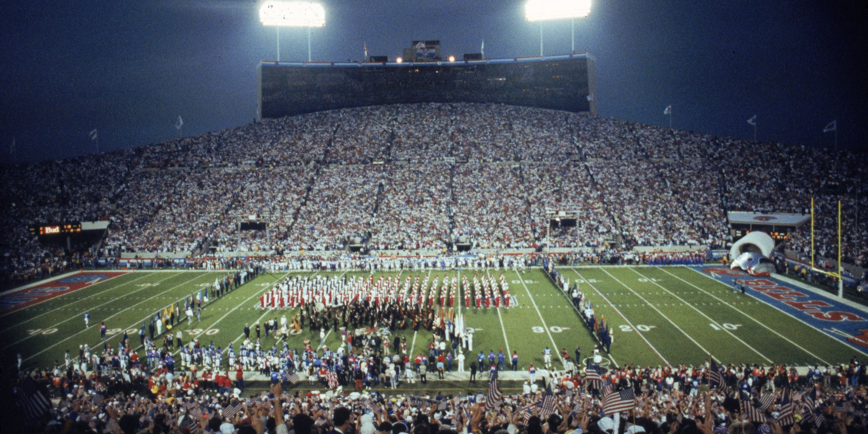 10 Old NFL Stadiums That Were Abandoned
