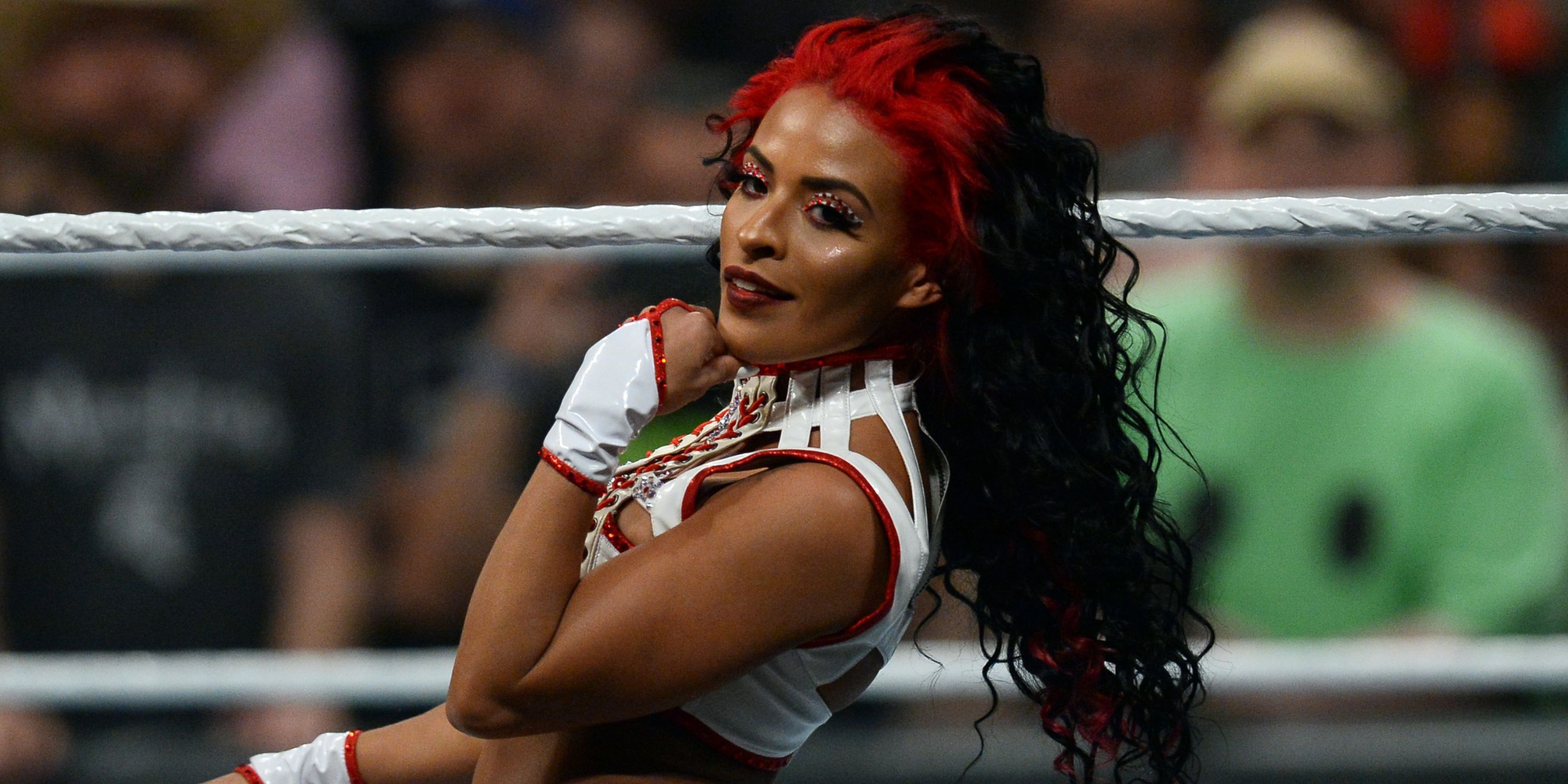 WWE Fan's Sign Makes Zelina Vega Emotional on Raw