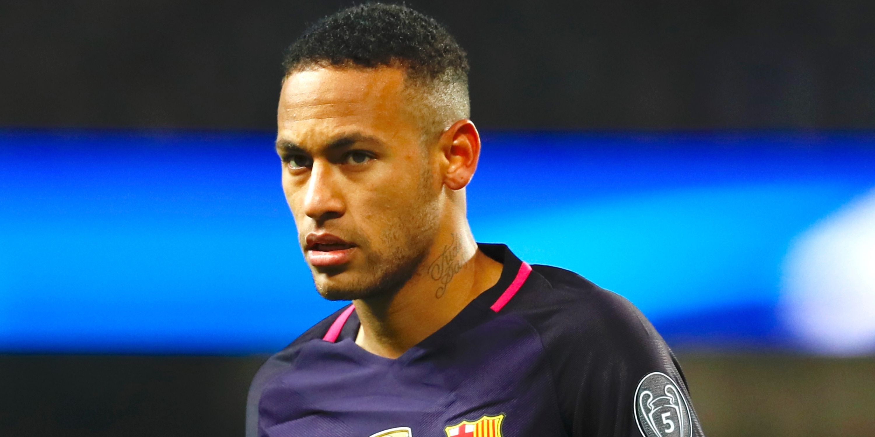 10 Most Two-Footed Players in Football Right Now [Ranked]