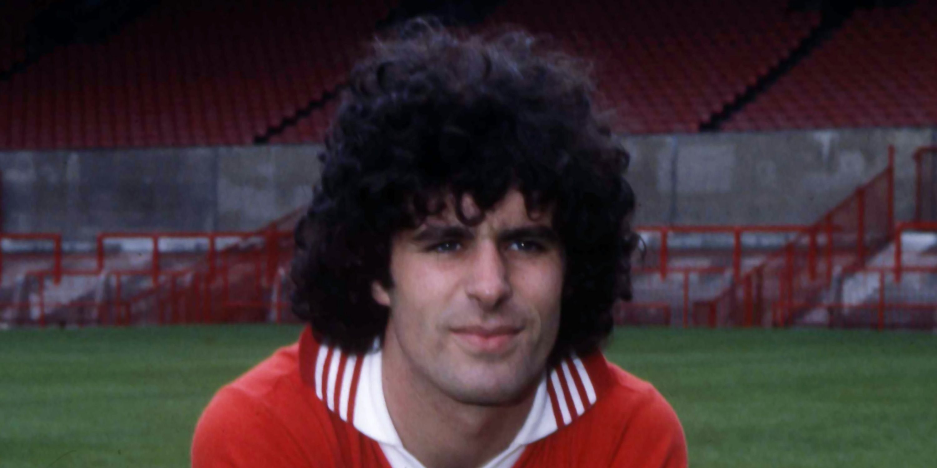 10 Best Left-Backs in Manchester United History (Ranked)