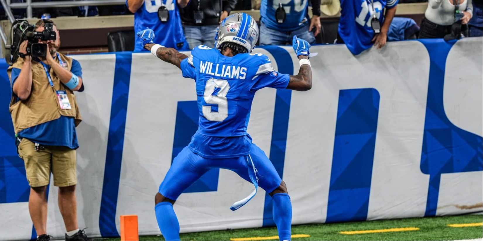 10 Fastest NFL Players in the 2024/25 regular season