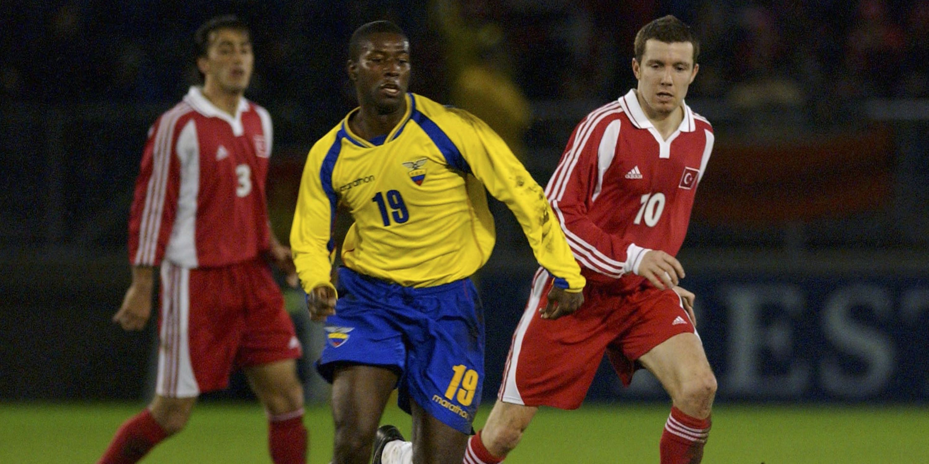 10 Greatest Ecuador Players in Football History [Ranked]