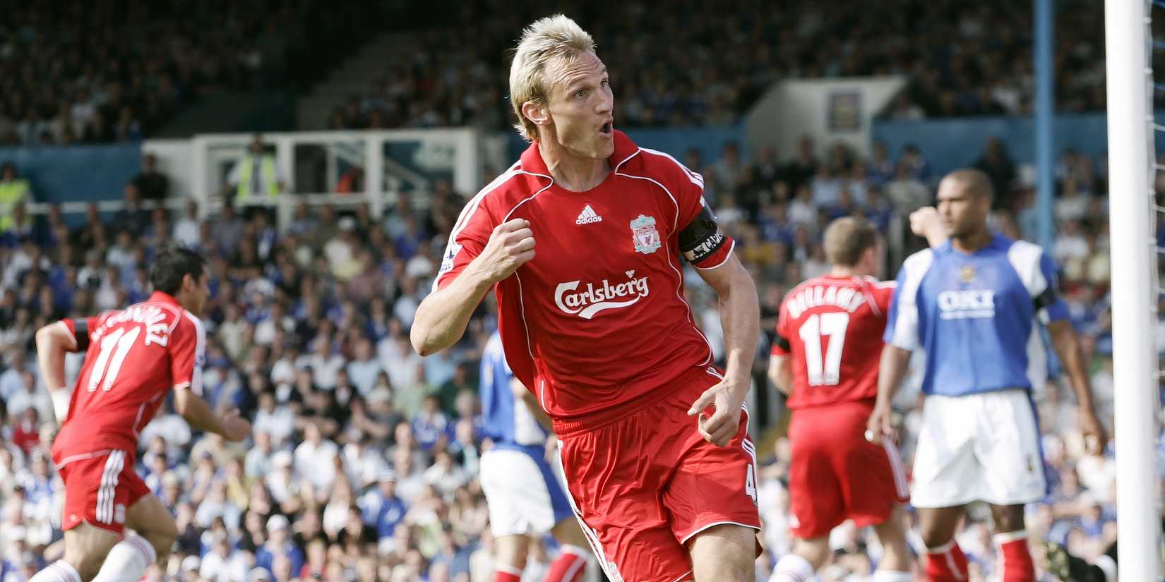 9 Highest Scoring Defenders in Liverpool History (Ranked)