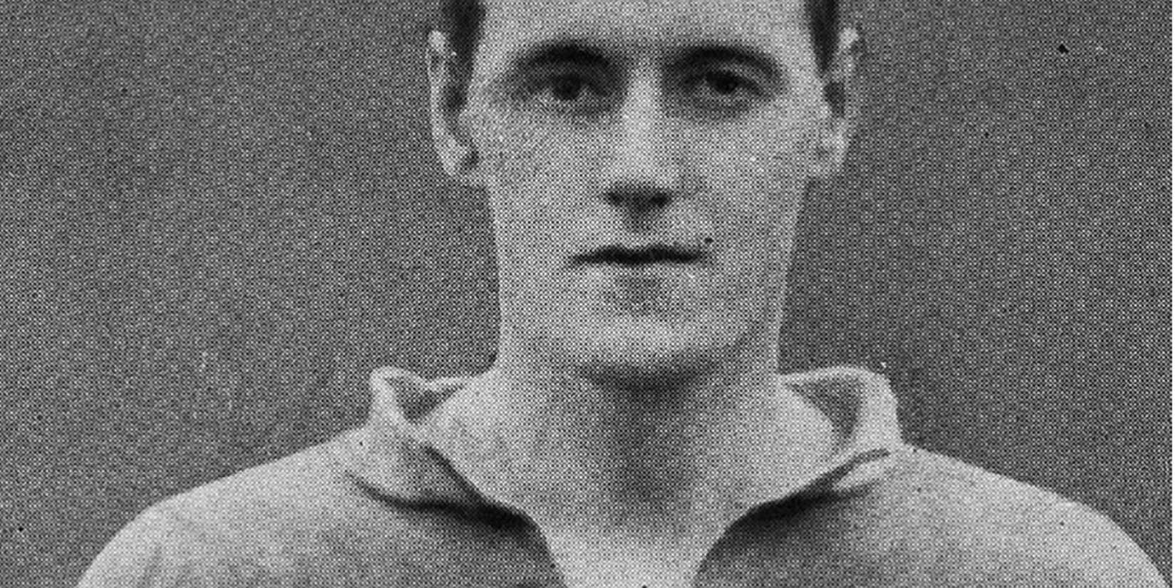 10 Greatest Northern Ireland Strikers in Football History [Ranked]