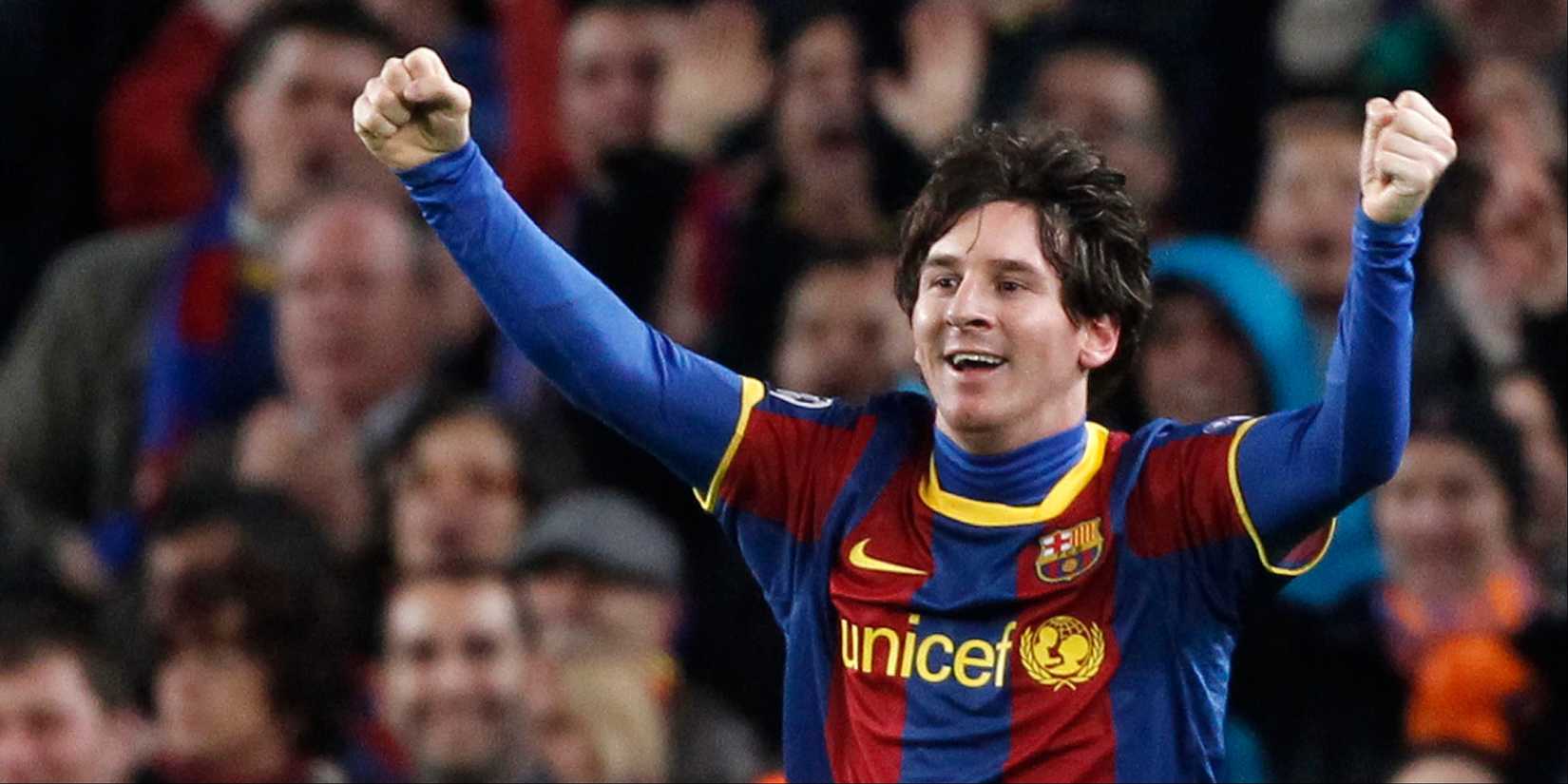 10 Greatest Model Professionals in Football History [Ranked]