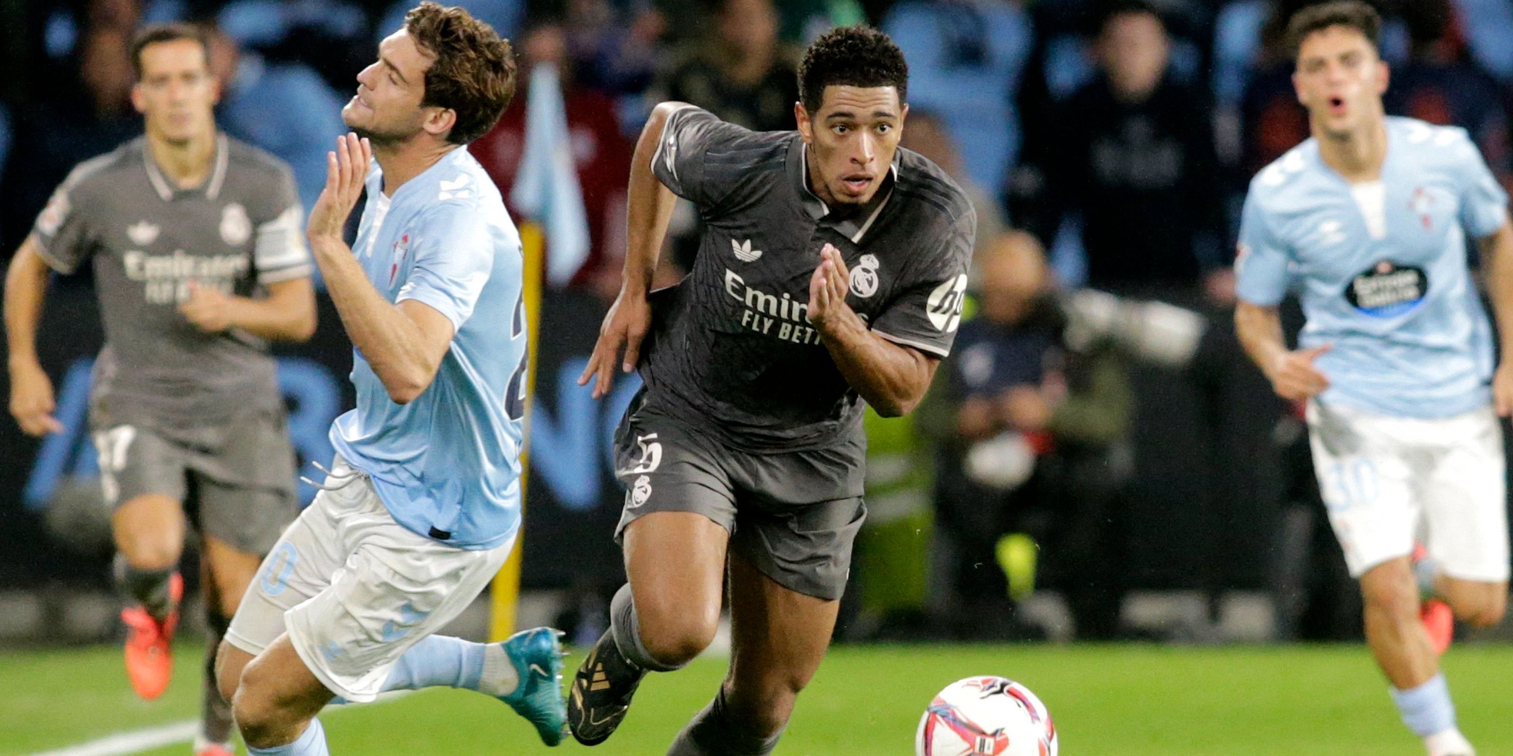 Jude Bellingham Lost His Temper With Vinicius Jr During Real Madrid 2-1 ... Jude Bellingham Lost His Temper With Vinicius Jr During Real Madrid 2-1 ...