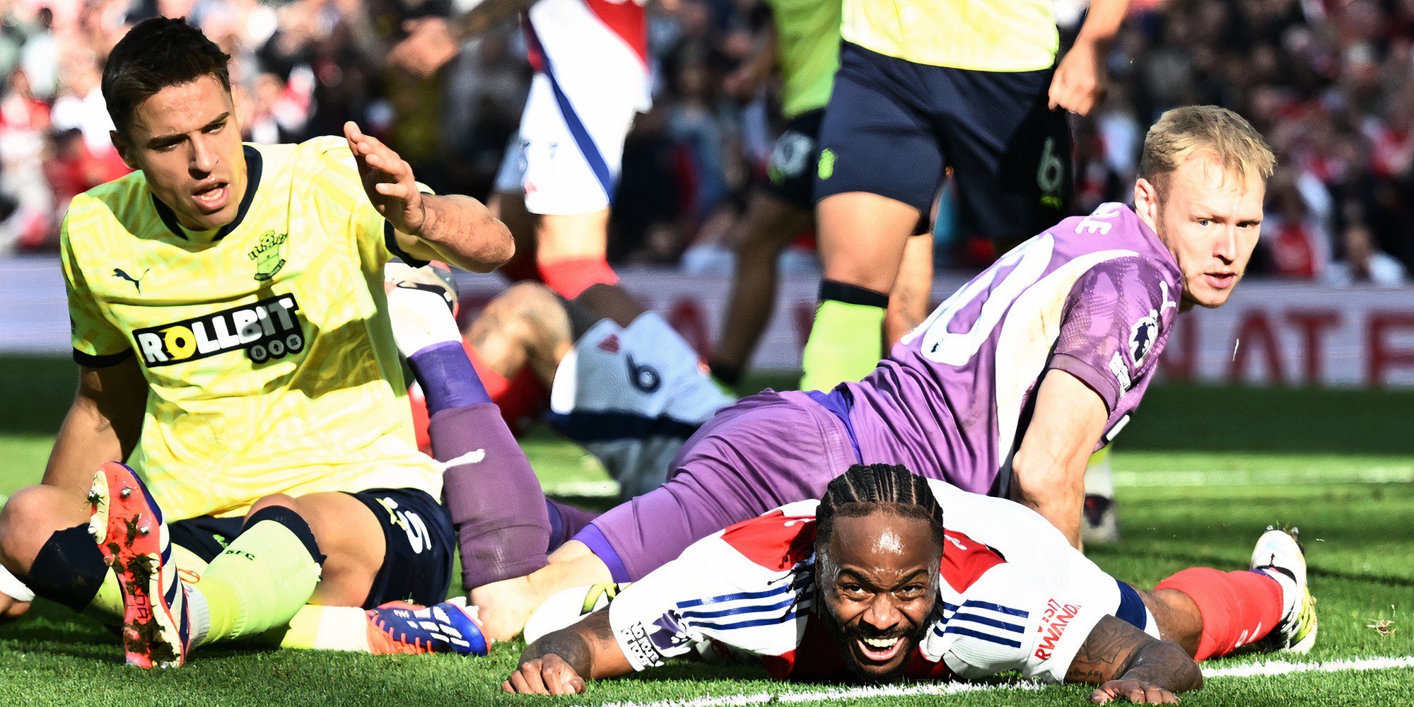 What Arsenal Fans are Saying About Raheem Sterling After Win v Southampton