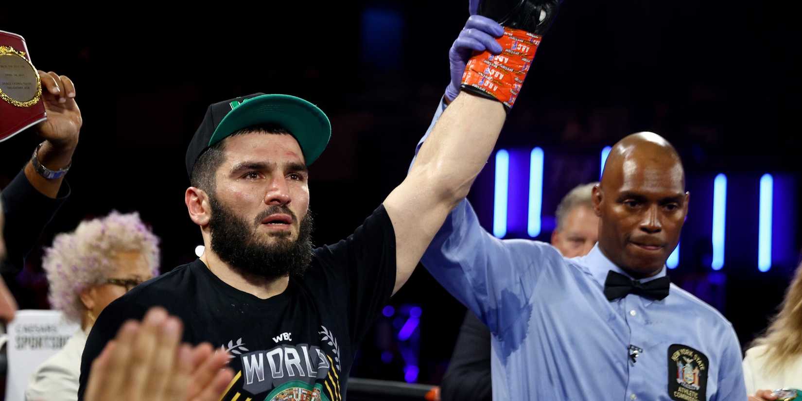 20 Greatest Boxers in the World Right Now Ranked by Fans