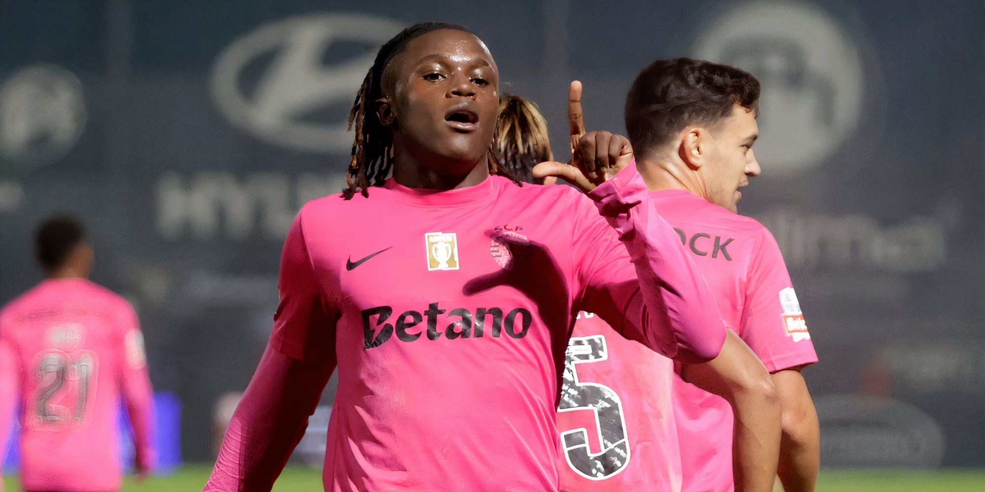 Newcastle Want to Sign 'Special' Star Who is 'Everything You Want in a RW'