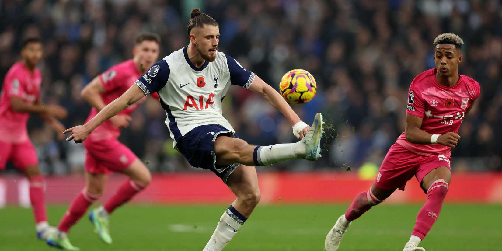 Tottenham Star Radu Dragusin Closing In on Permanent RB Leipzig Transfer