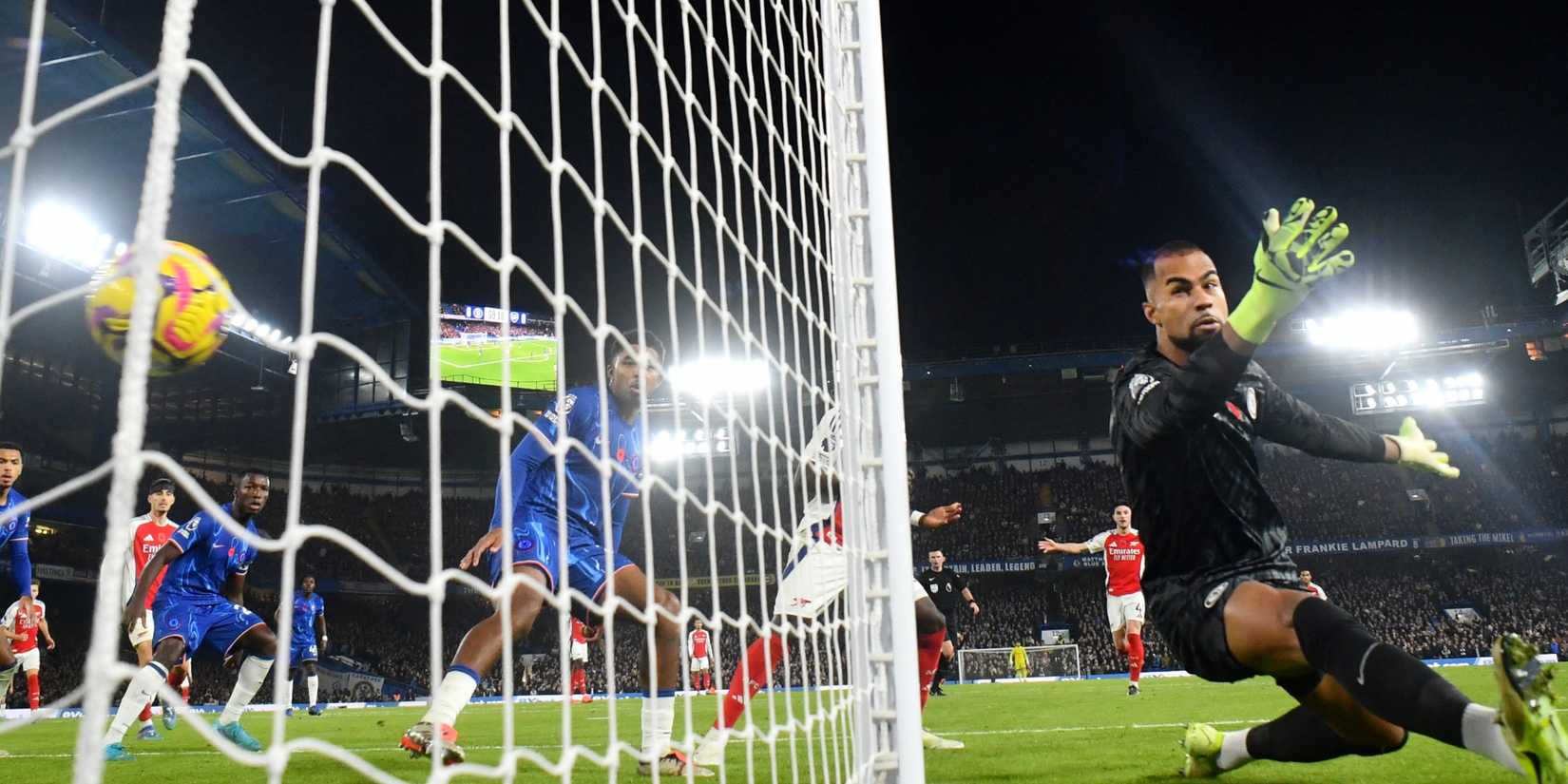 Chelsea Fans Want Player Sold After 'Horrible' Performance vs Arsenal