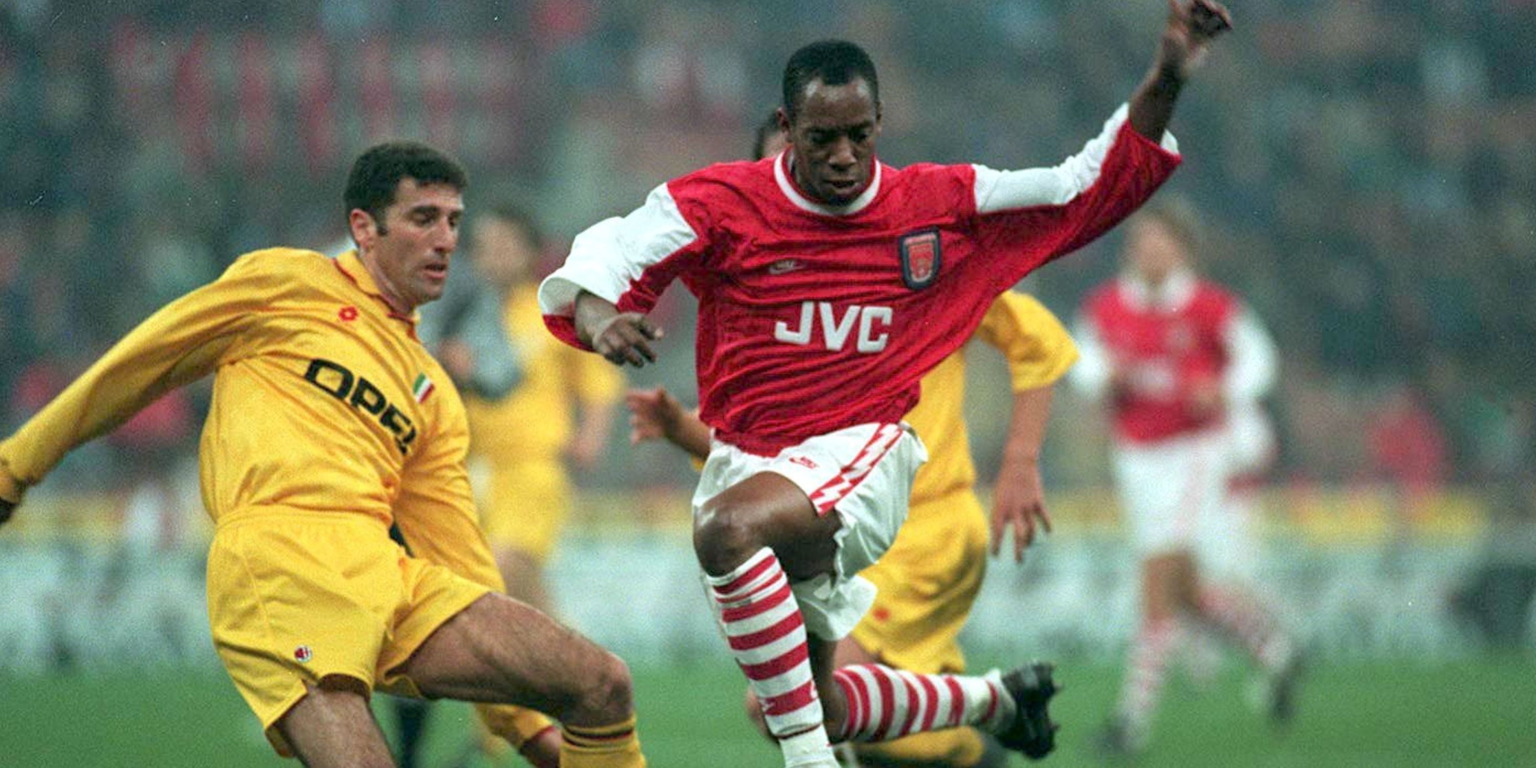 15 Greatest Right-Backs in Football History [Ranked]