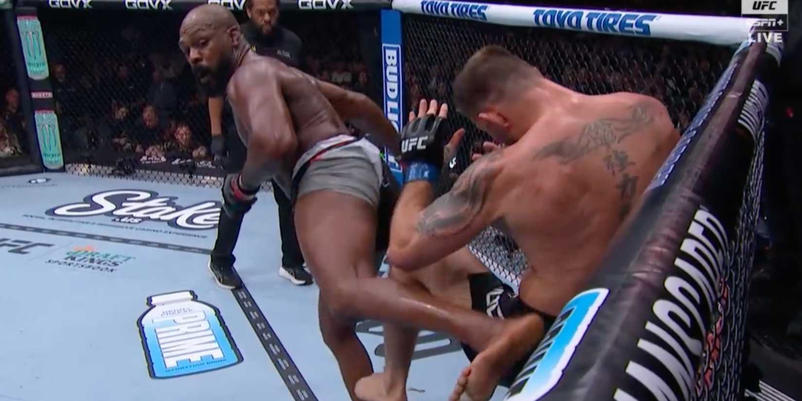 10 Highest Fighter Payouts in UFC History [Ranked]