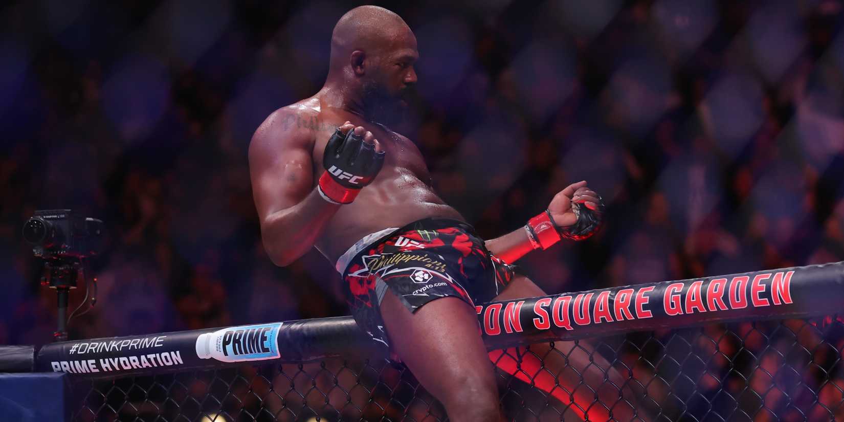 15 Greatest UFC Heavyweights Ever [Ranked]