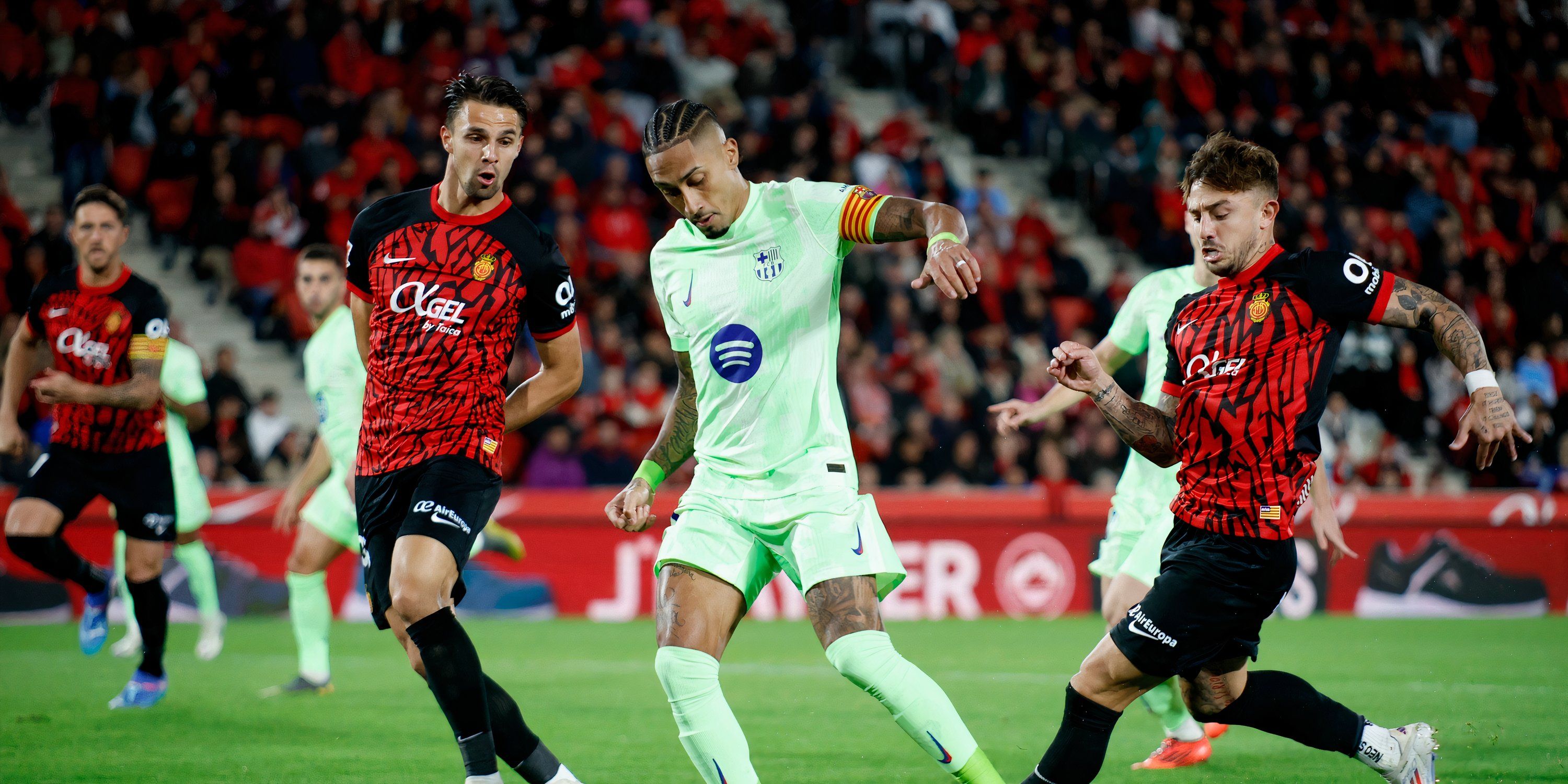 5 Players With the Most Blocks in NBA History