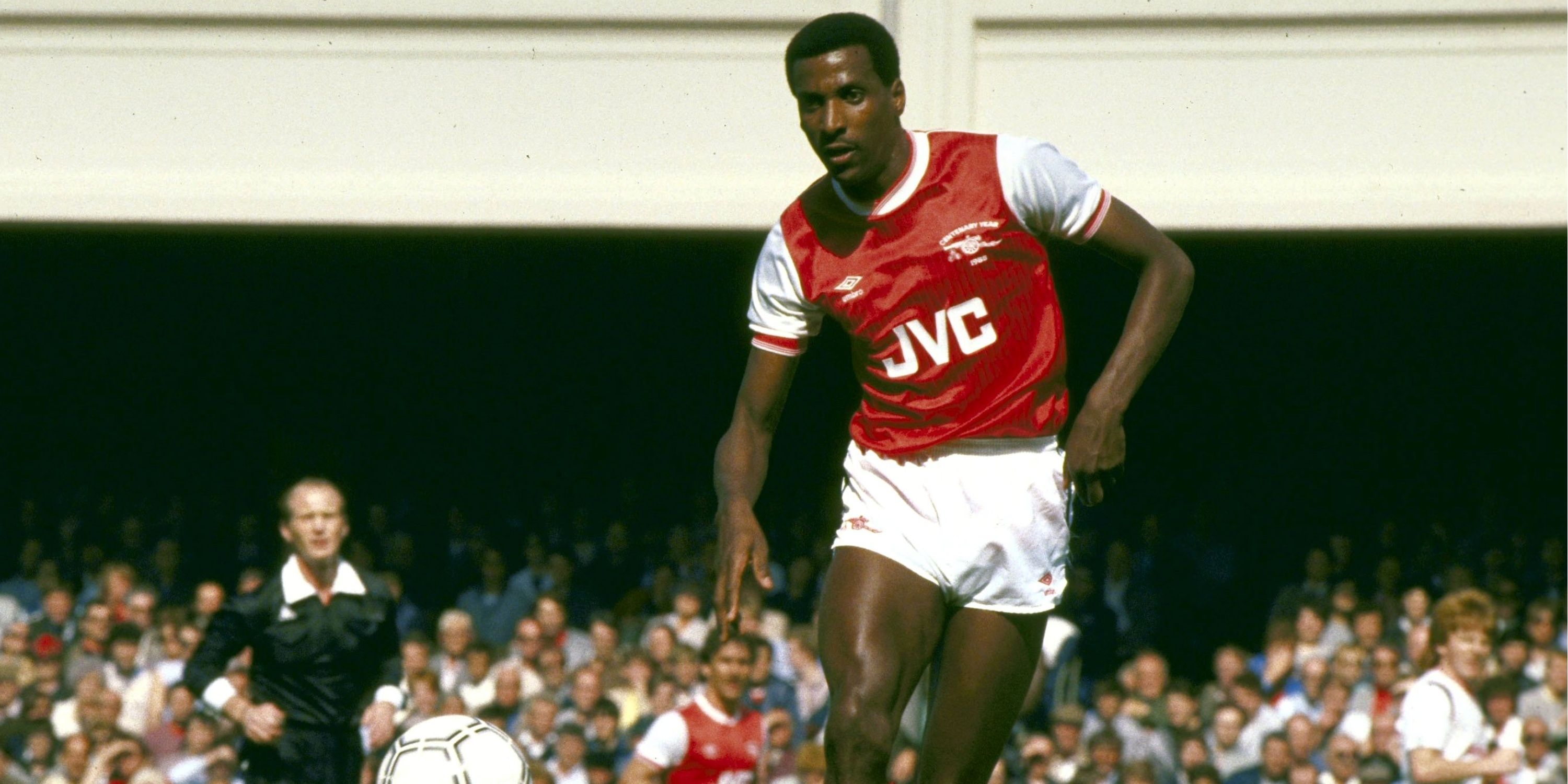 10 Most Revolutionary Players in Football History [Ranked]