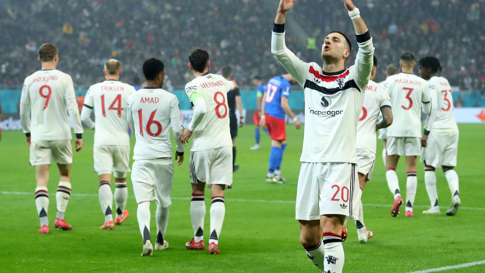 Steaua Bucharest 0-2 Manchester United: Player Ratings and Match Highlights