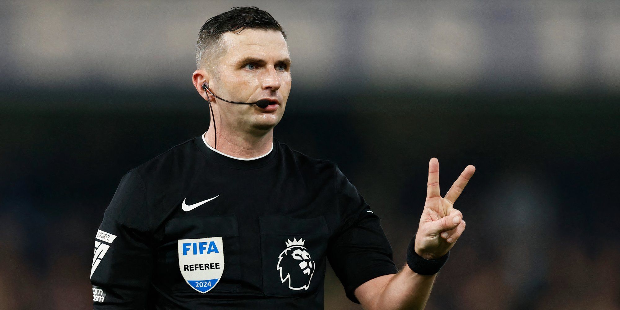 VAR Audio Reveals What Michael Oliver Said Before Myles Lewis-Skelly's Red Card