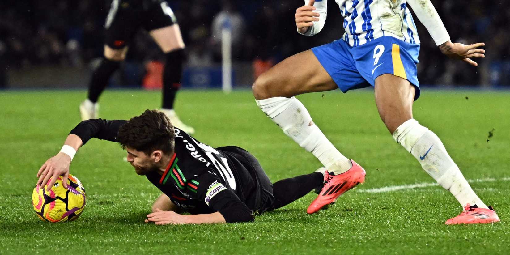 Jamie Redknapp Claims Arsenal ‘Lucky’ to Avoid Red Card vs Brighton