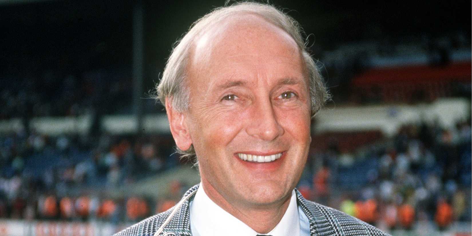 10 Greatest British Commentators in Football History [Ranked]