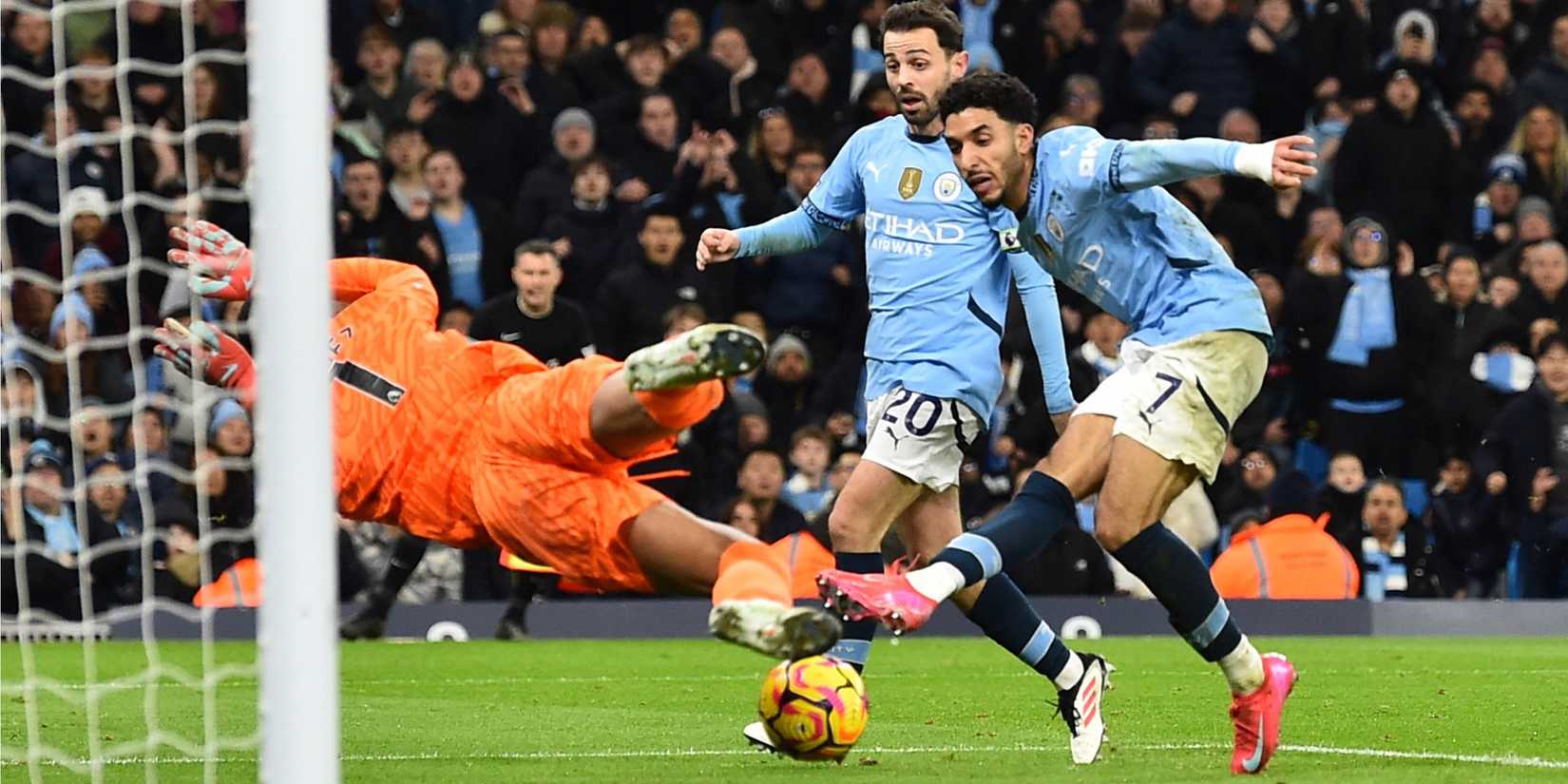 What Man City Fans Are Saying About Omar Marmoush After Debut vs Chelsea
