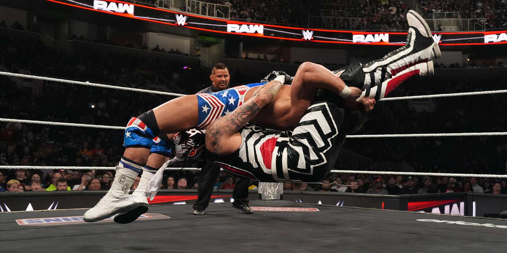 What Penta Said In Spanish During His WWE Debut On Raw
