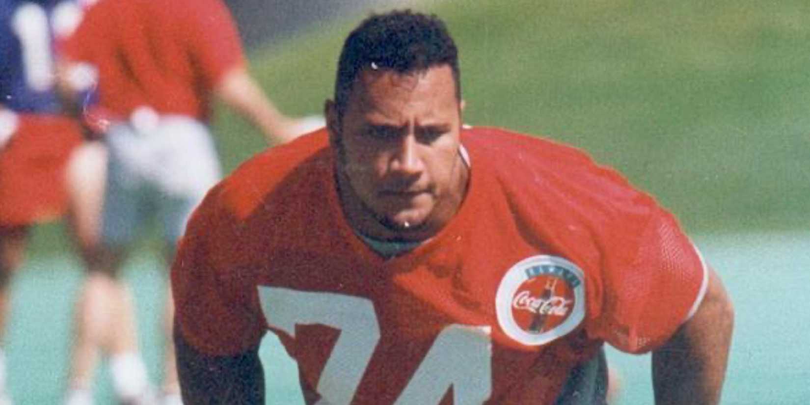10 WWE Wrestlers Who Were American Footballers