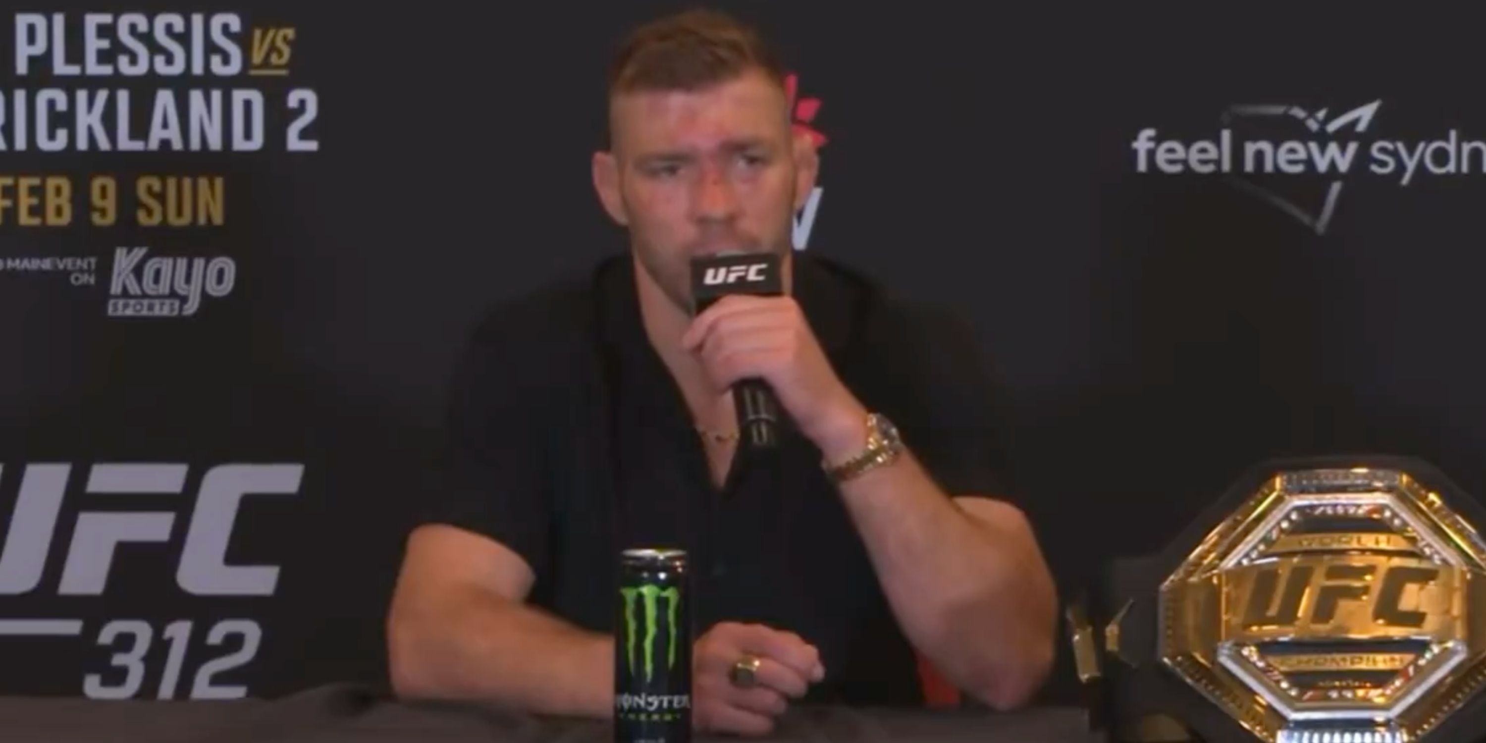 Dricus du Plessis & Alex Pereira Backstage Interaction After UFC 312 ... Dricus du Plessis & Alex Pereira Backstage Interaction After UFC 312 ...