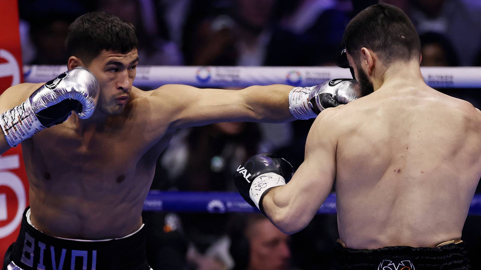 Official AI Judge's Scorecard For Artur Beterbiev vs Dmitry Bivol 2