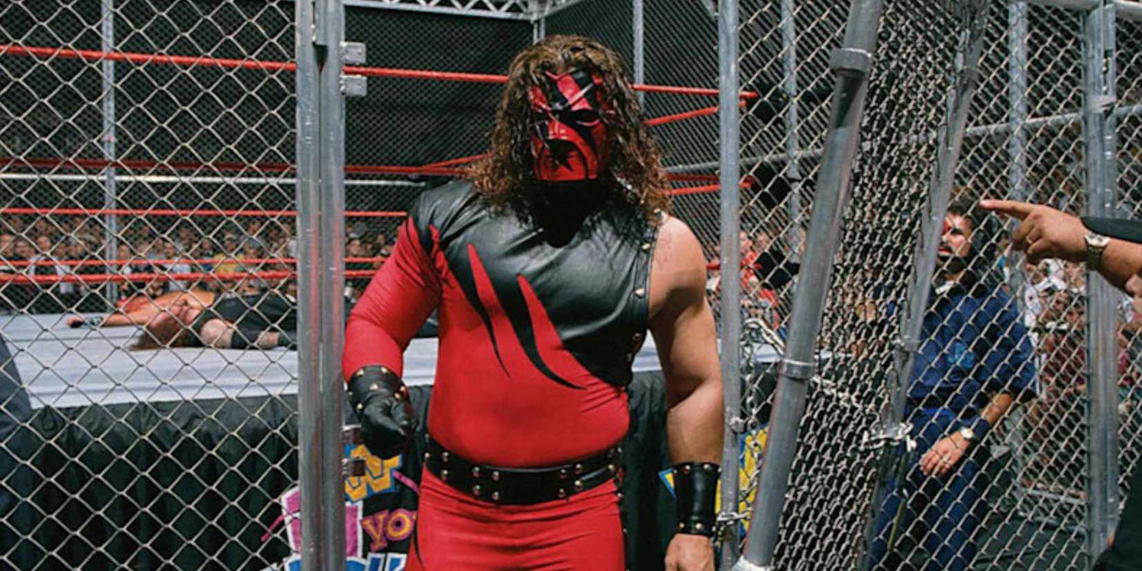 10 WWE Wrestlers Who Were American Footballers
