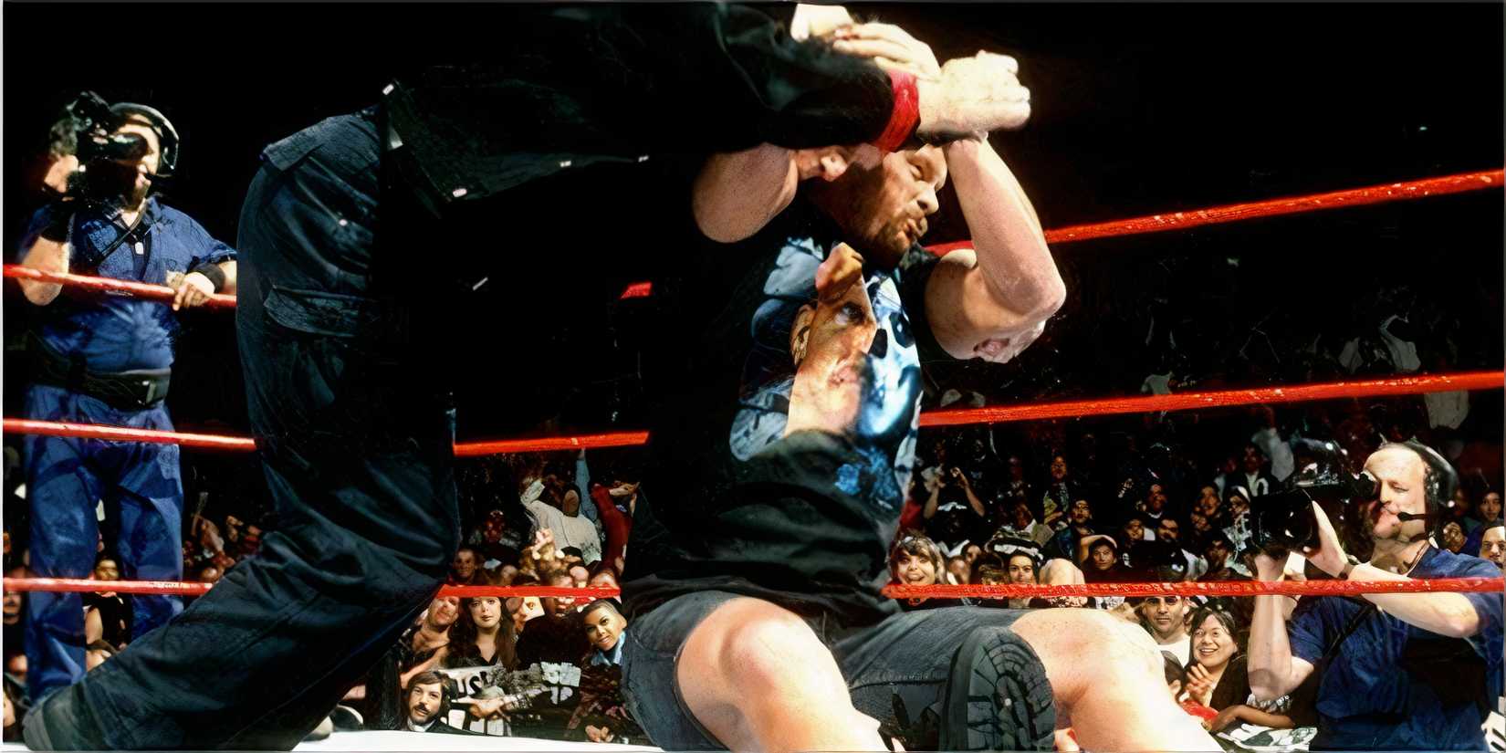 10 Best Stone Cold Steve Austin Moments in WWE History (Ranked)