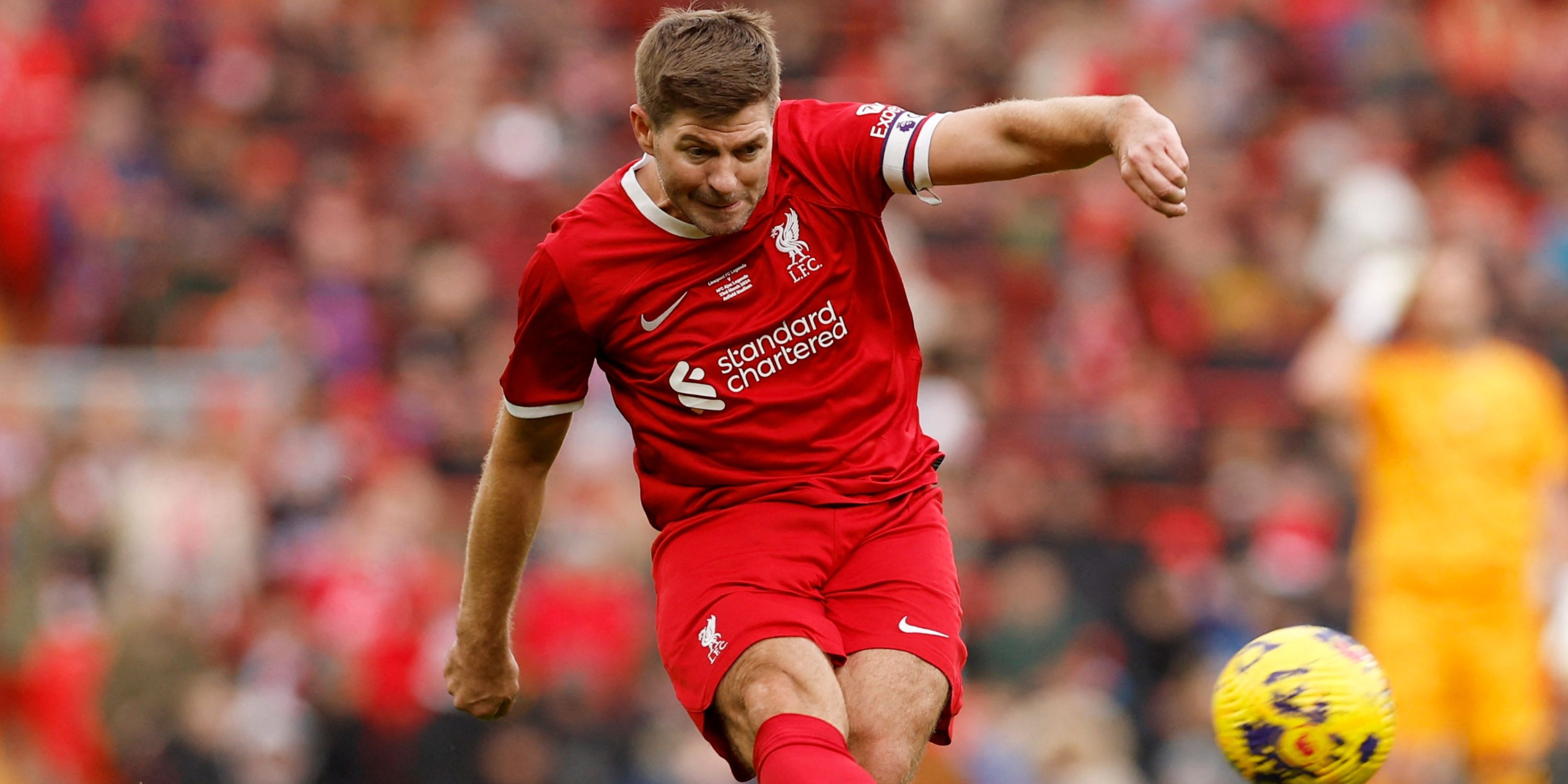 Steven Gerrard's Highlights in Liverpool Legends vs Chelsea Legends Go Viral