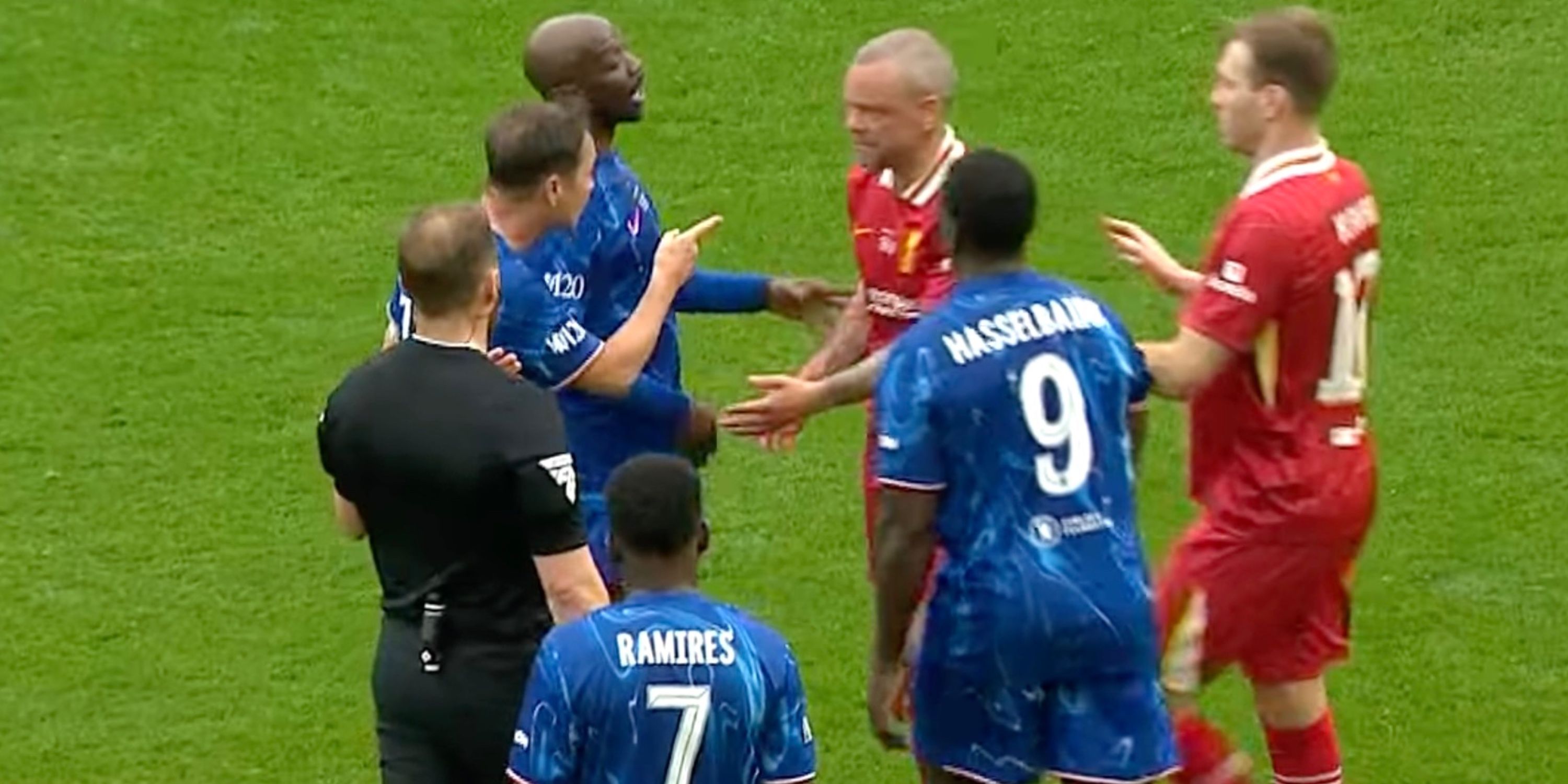Dennis Wise Left Fuming With Jay Spearing During Liverpool vs Chelsea ...