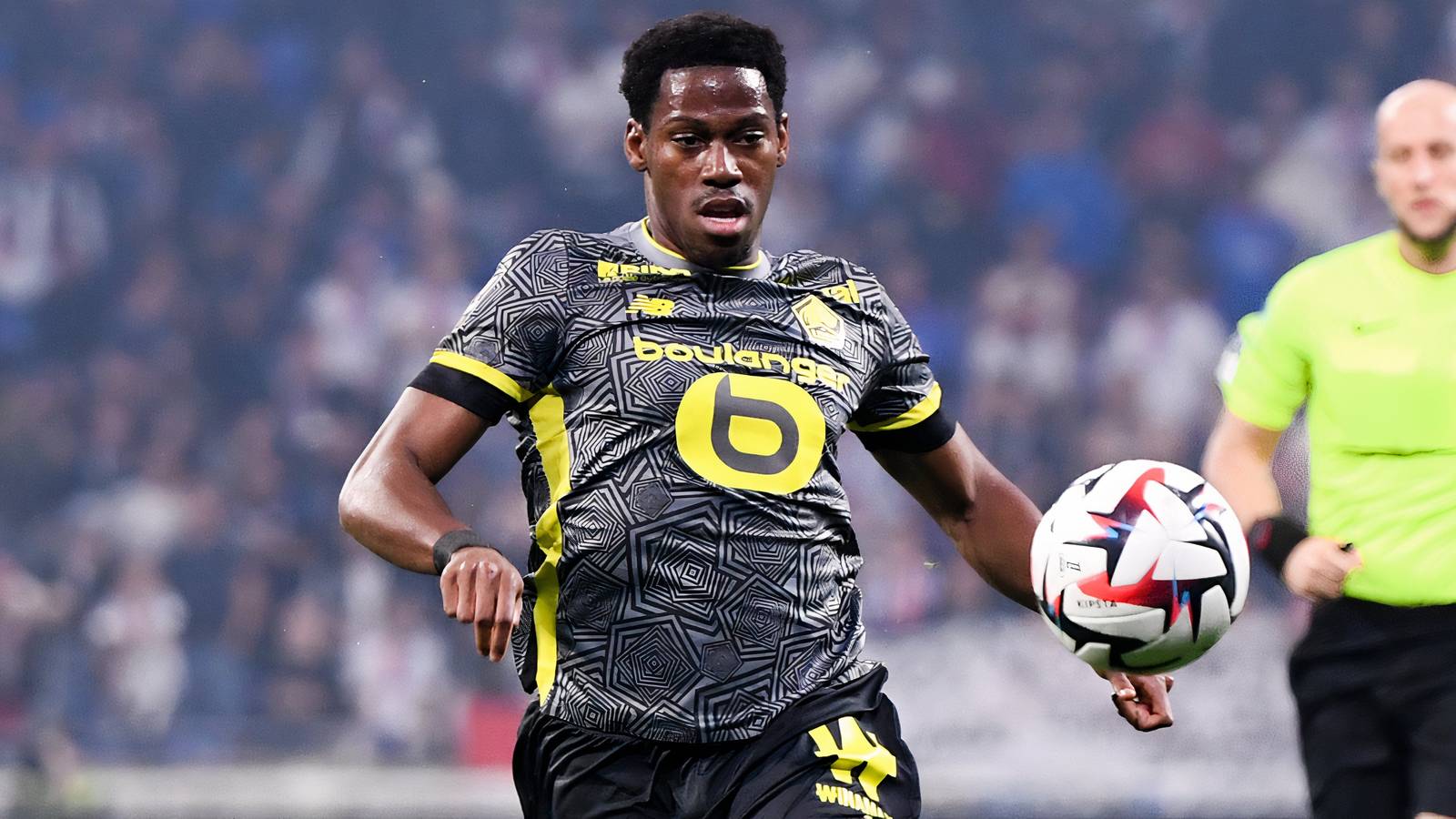 Jonathan David latest: Napoli, Juventus push but no decision yet