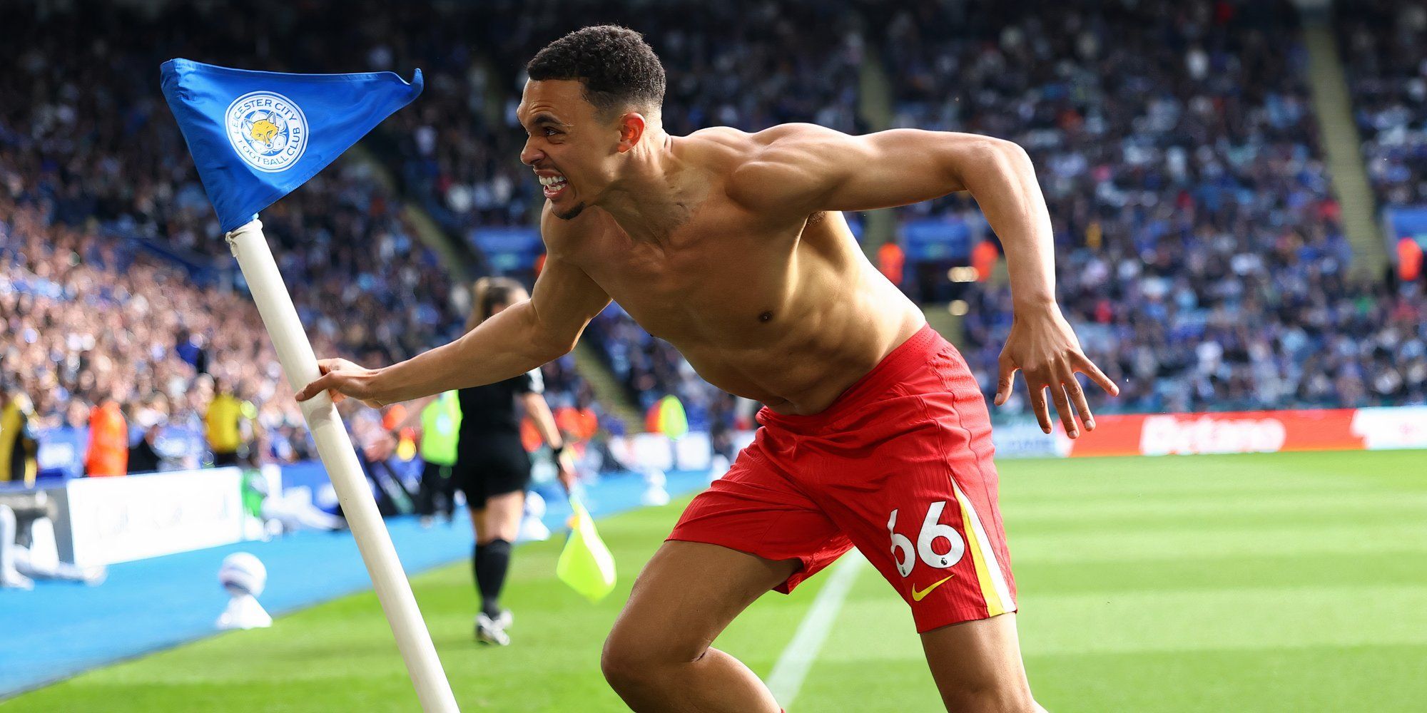 Fabrizio Romano Shares Update on if Alexander-Arnold Could Stay at ...