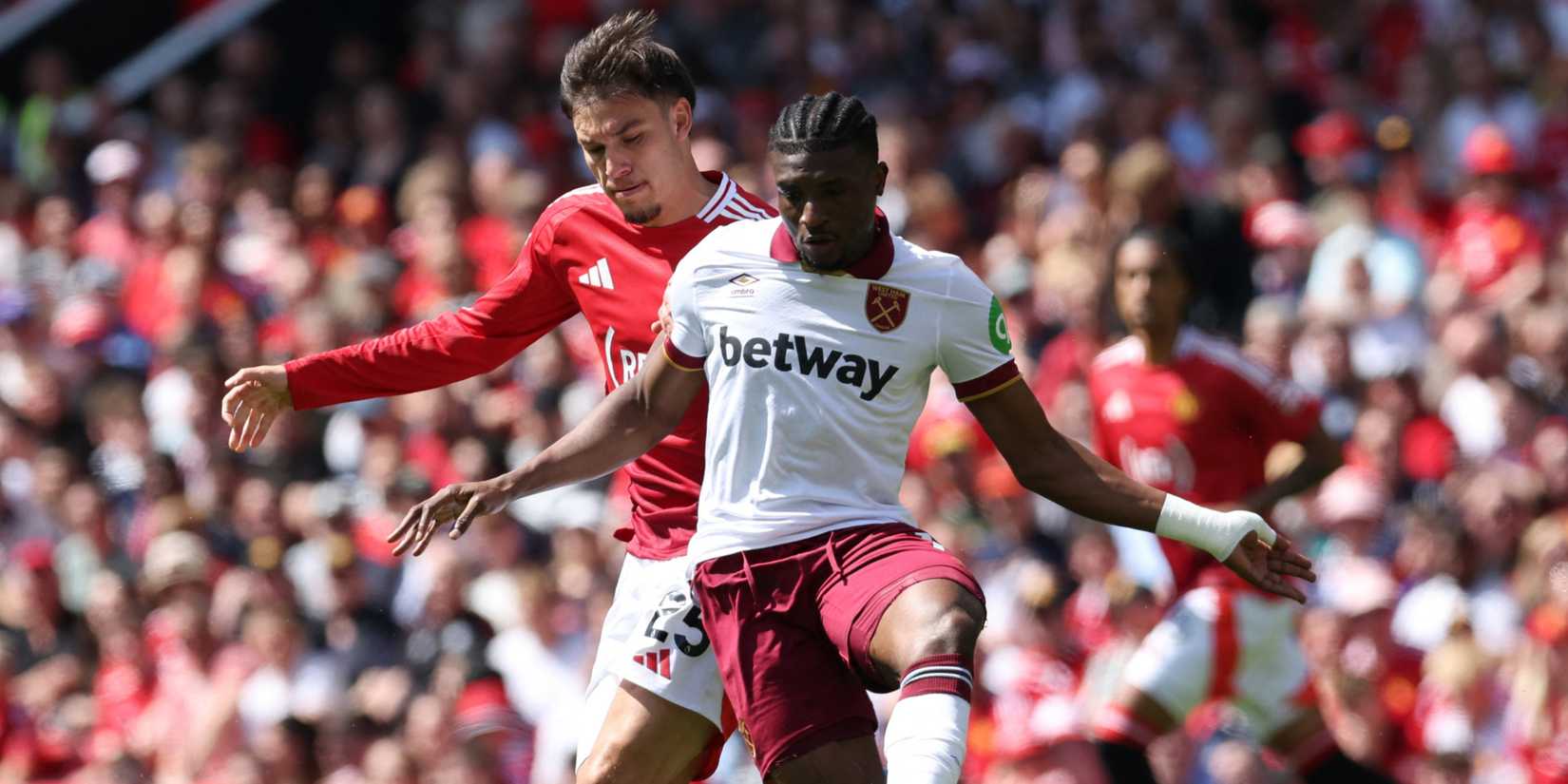Man Utd Fans Slam 'One of the Worst United Signings Ever' After 2-0 ...