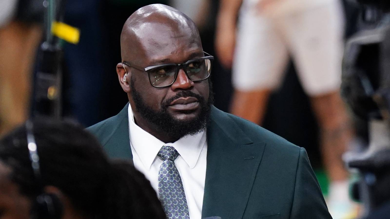 Shaquille O'Neal Picks Winner Between Prime Michael Jordan & LeBron ...