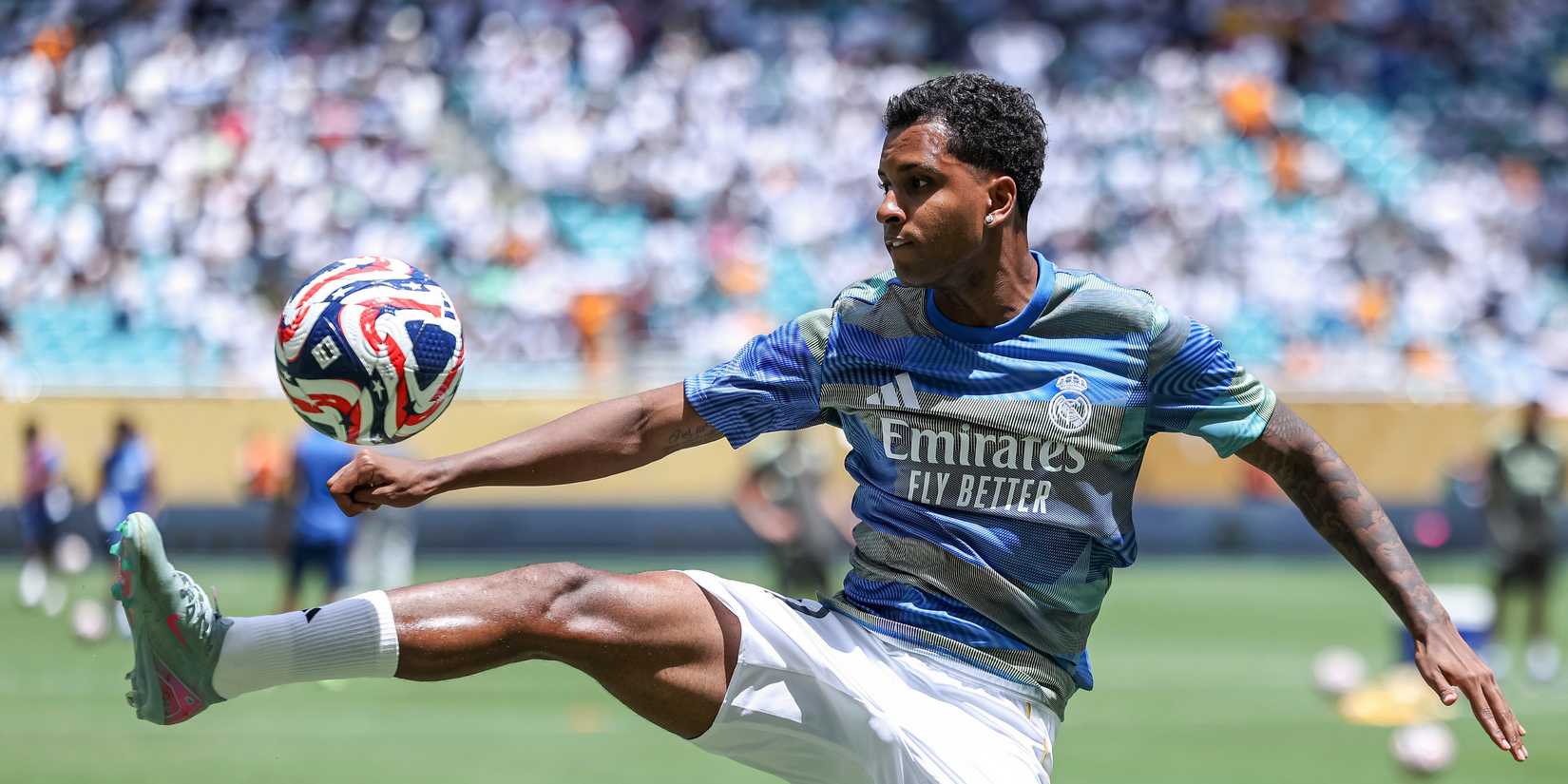 Alongside Eze: Arsenal 'Dream' of Signing £250,000-a-Week Winger